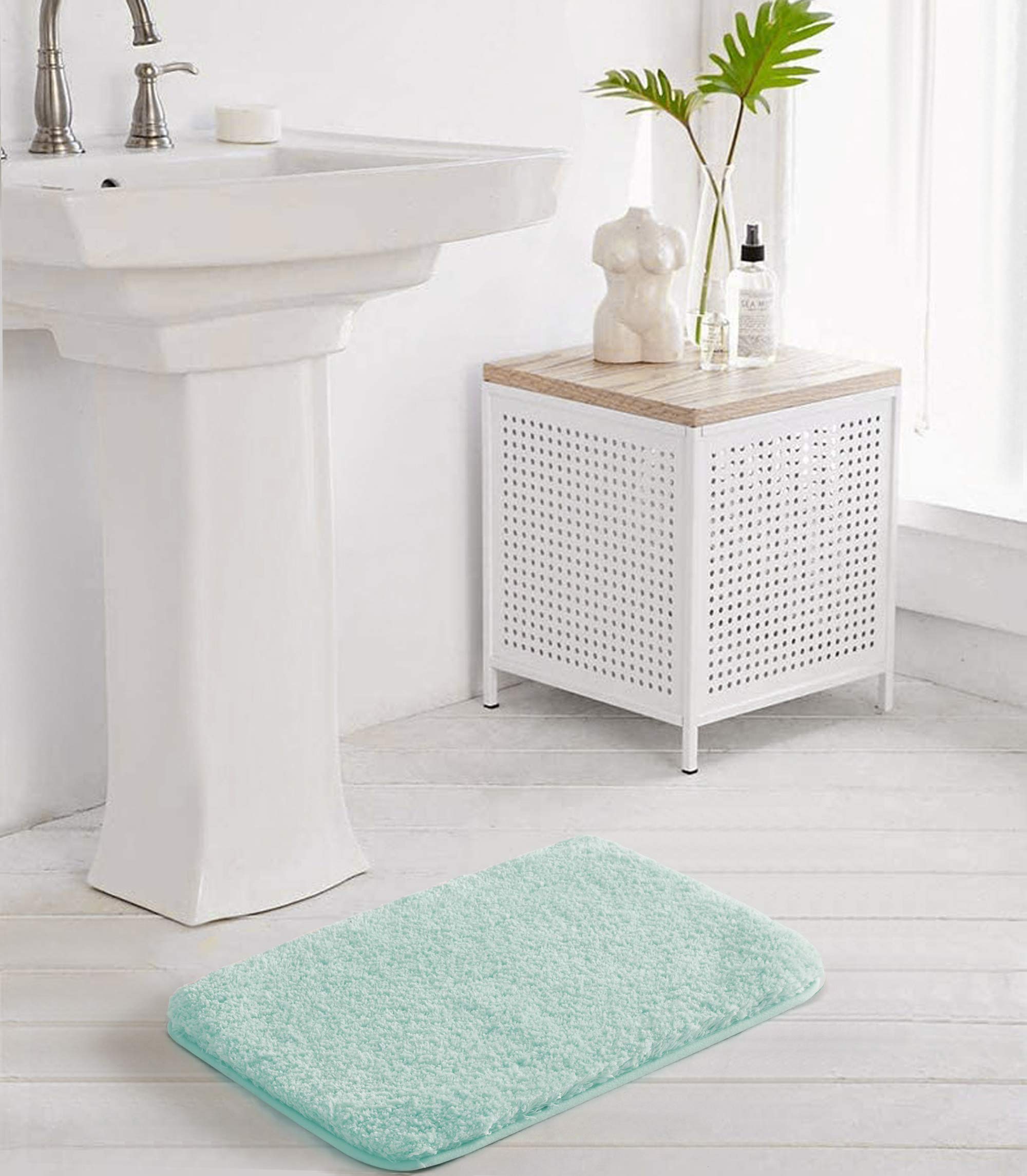 Suchtale Bathroom Rug Non Slip Bath Mat for Bathroom Water Absorbent Soft Microfiber Shaggy Bathroom Mat Machine Washable Bath Rug for Bathroom Thick Plush Rugs for Shower (16 x 24 Peach)