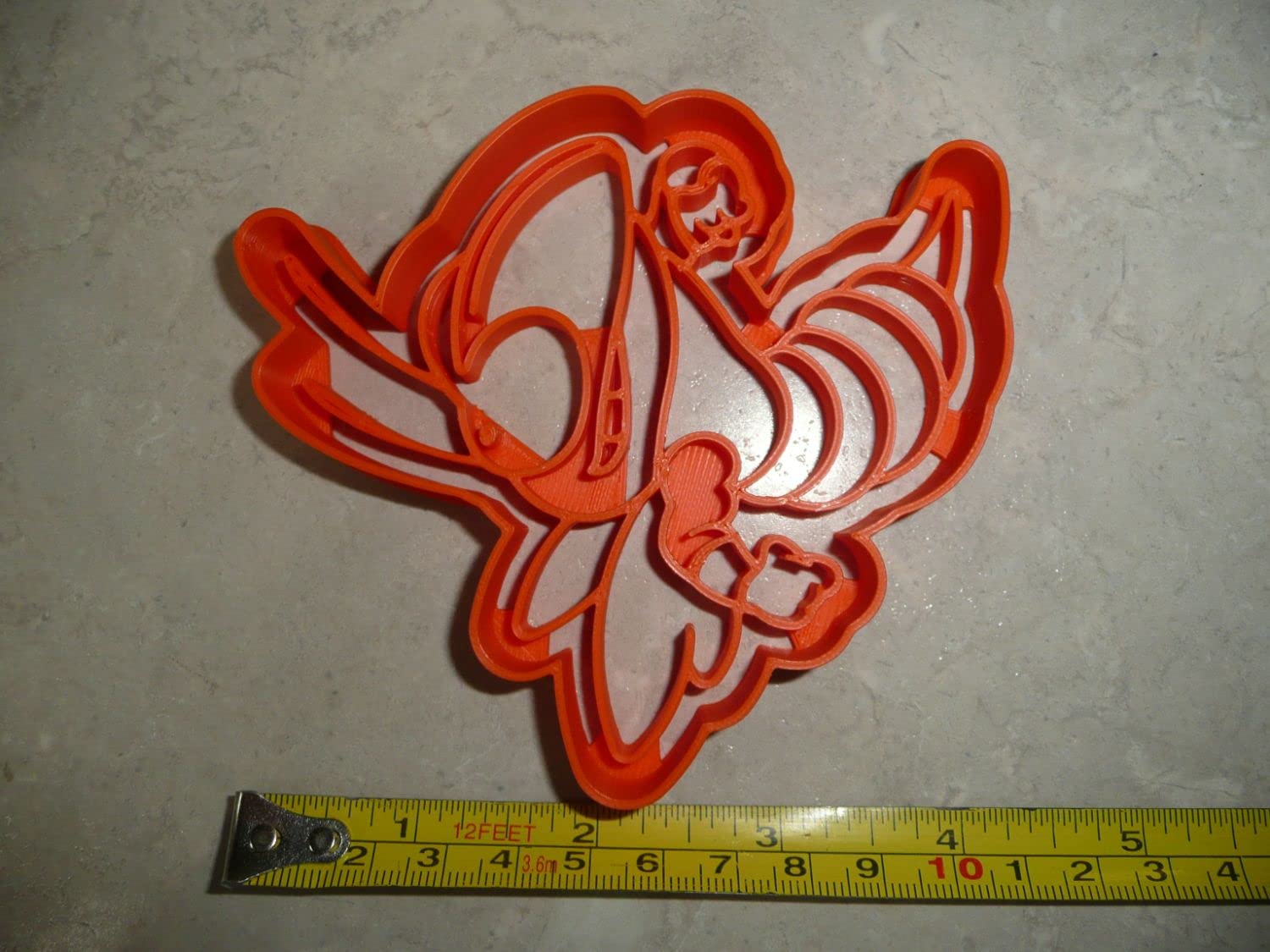 YELLOWJACKET WASP STINGING BEE DETAILED COOKIE CUTTER MADE IN USA PR4607