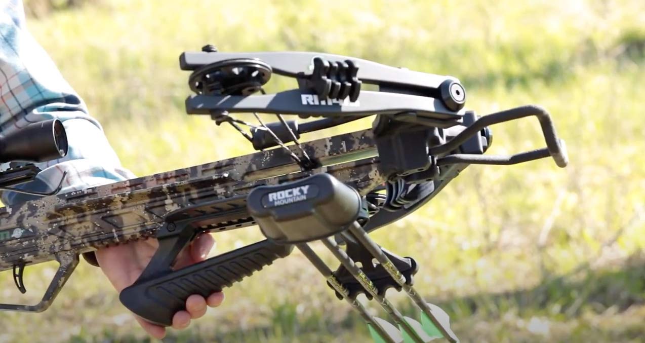 Rocky Mountain RM-415 Crossbow Kit with Crossbolts, 100 Grain Field Points, 4 x 32 Scope, Quiver, Rope Cocker and Rail Lubricant β Ready-to-Hunt