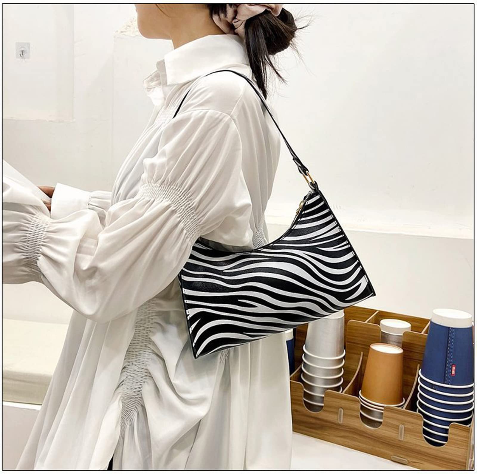 Zebra Print Shoulder Purse for Women, Retro Classic Clutch HandBag Zipper (Zebra Print)