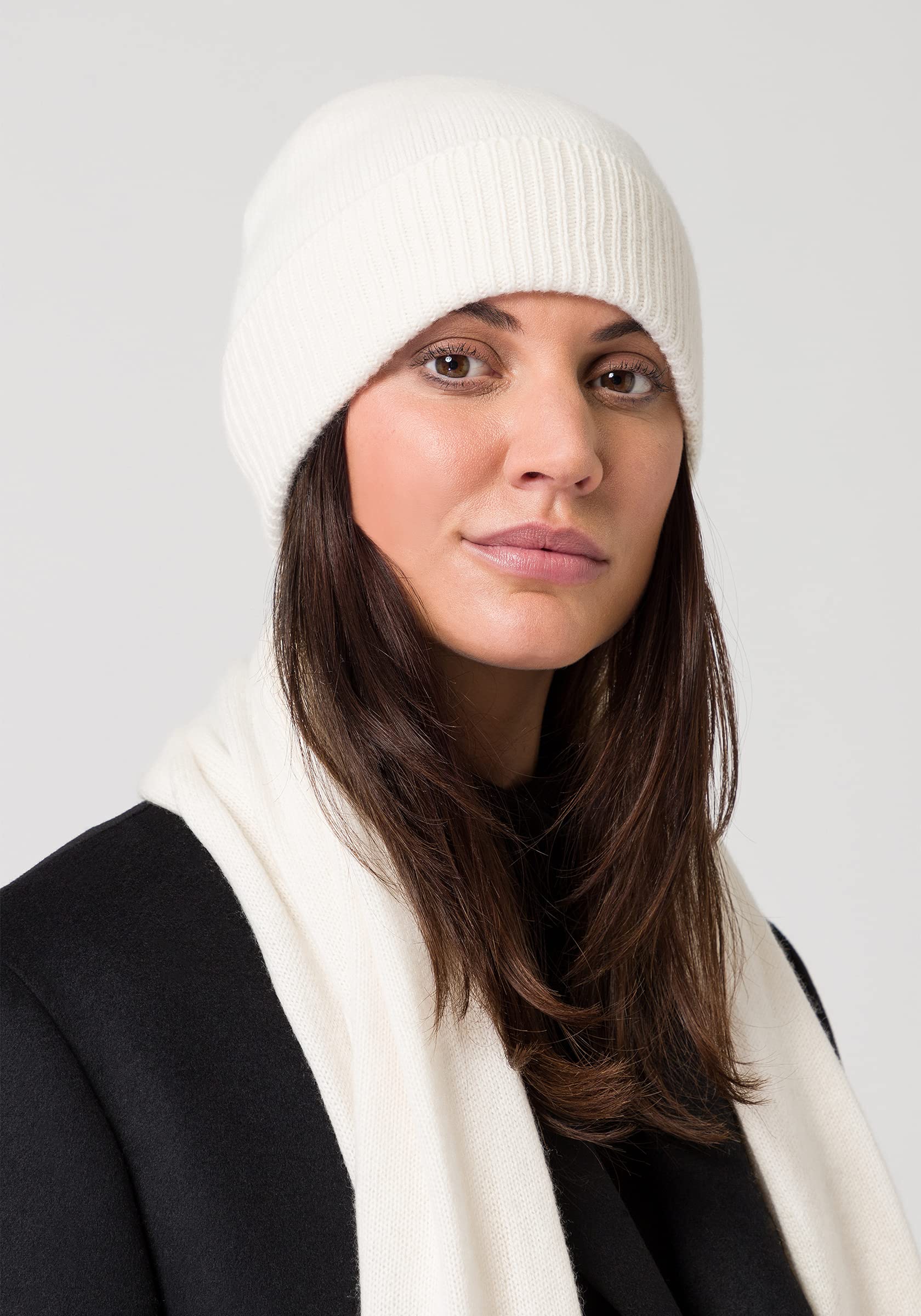 Style Republic Women’s Ribbed Beanie, Cashmere Wool, Soft & Stretchy with Ribbed Edge, Warm Hat for Winter (Black)