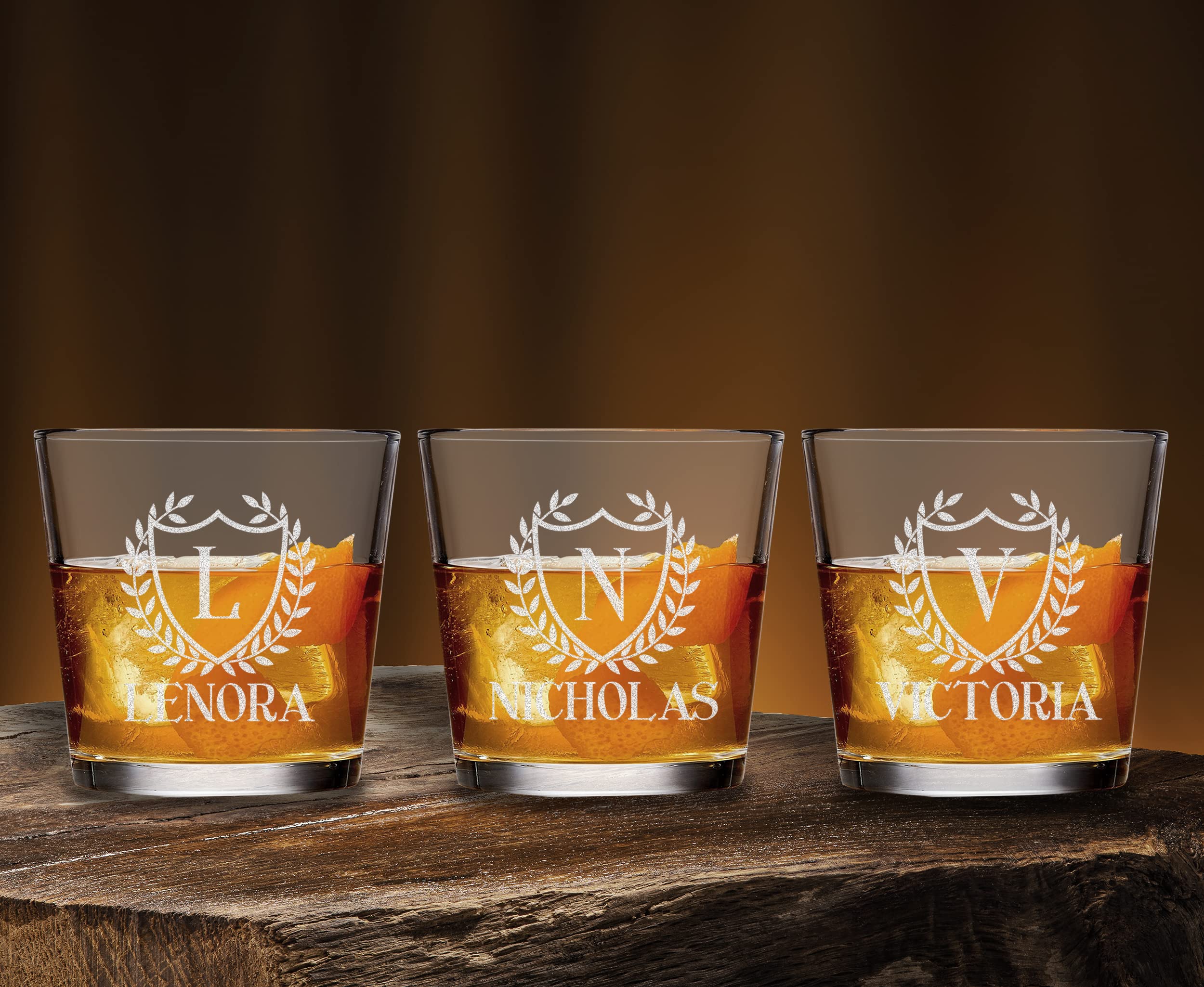 TEEAMORE Personalize Old Fashioned Cocktail Glasses Add Your Name Initial Birthday Anniversary Etched Rocks Whiskey Glass 9oz