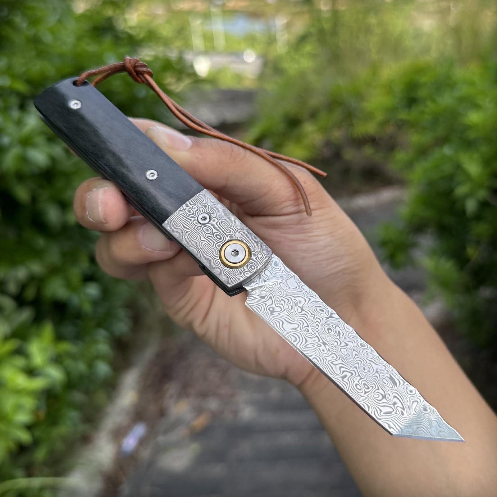 MINOWE Japanese Damascus steel steel pocket knife，Handmade 3-inch high hardness sharp blade，With Leather Sheath ，Ceramic steel ball bearings+Frame Lock ，Cowbone handle，for home and outdoor Folding Pocket Knife