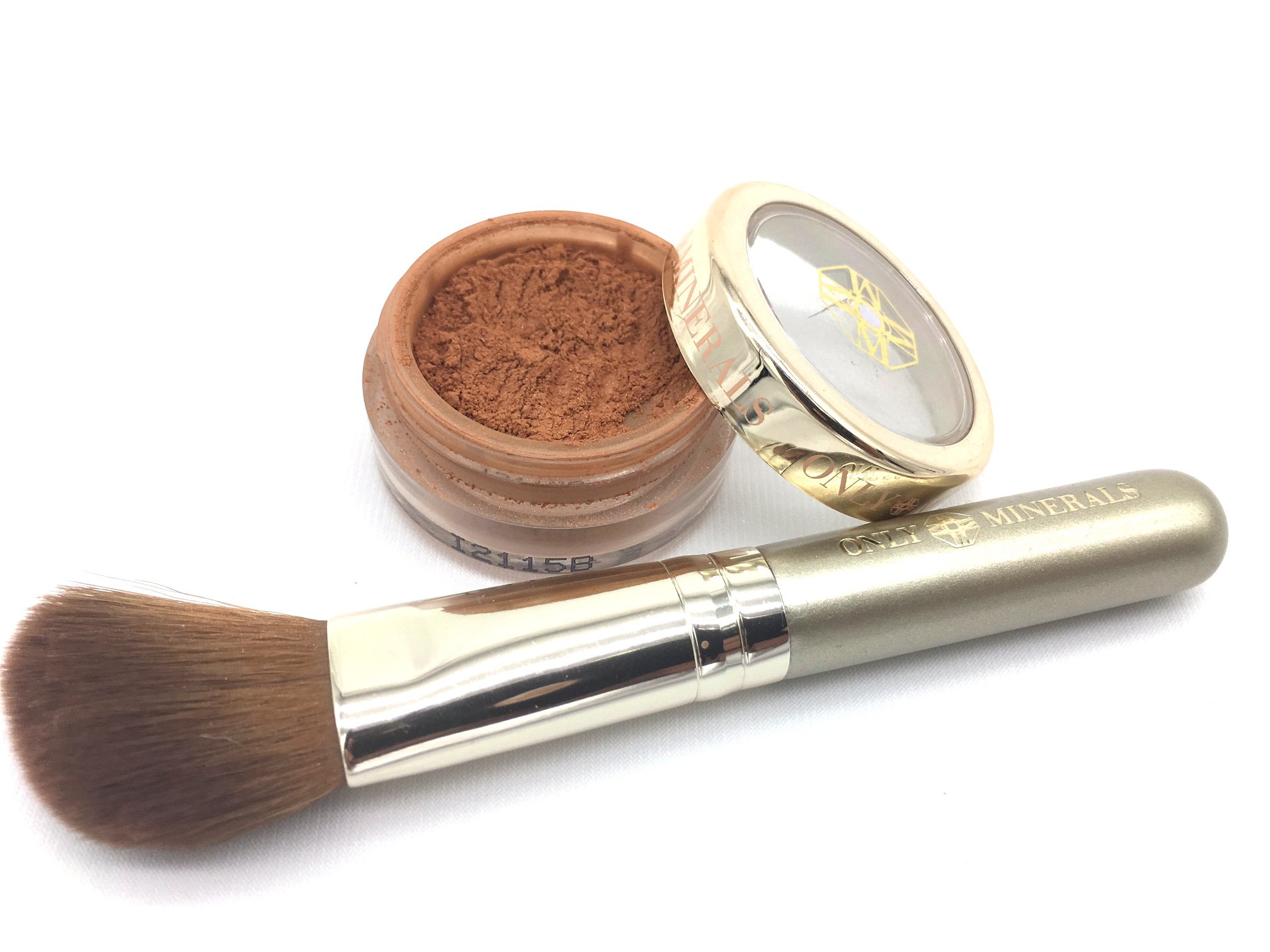 ONLY MINERALS Bronzer with Bronzer Brush, 0.04 Ounces