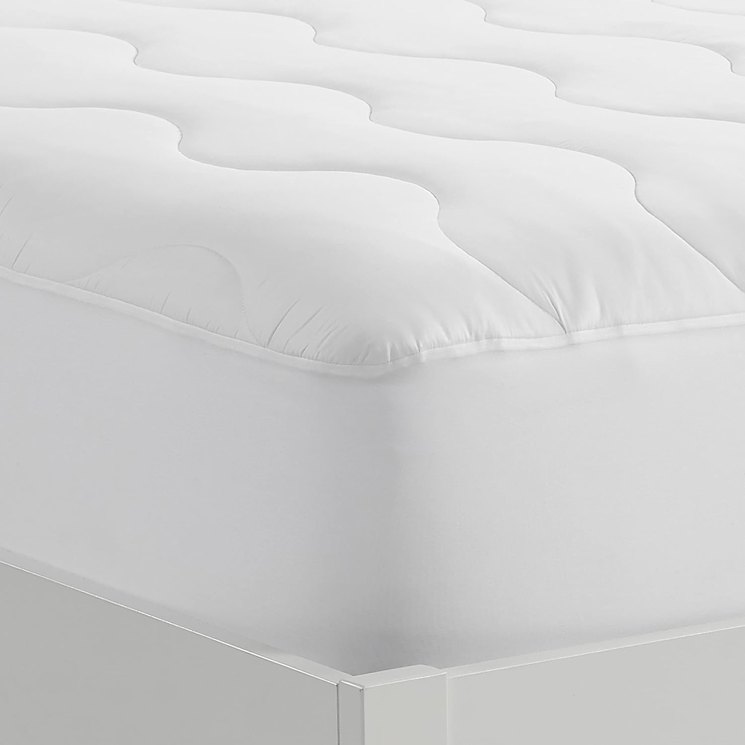 Serta Air Dry Extra Comfort Microfiber Fill Cooling Fitted Mattress Pad Cover, Queen, White