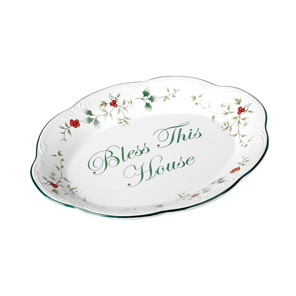 Pfaltzgraff Winterberry 16-Piece Dinnerware Set, Service for 4 & Winterberry Bless This House Plate -
