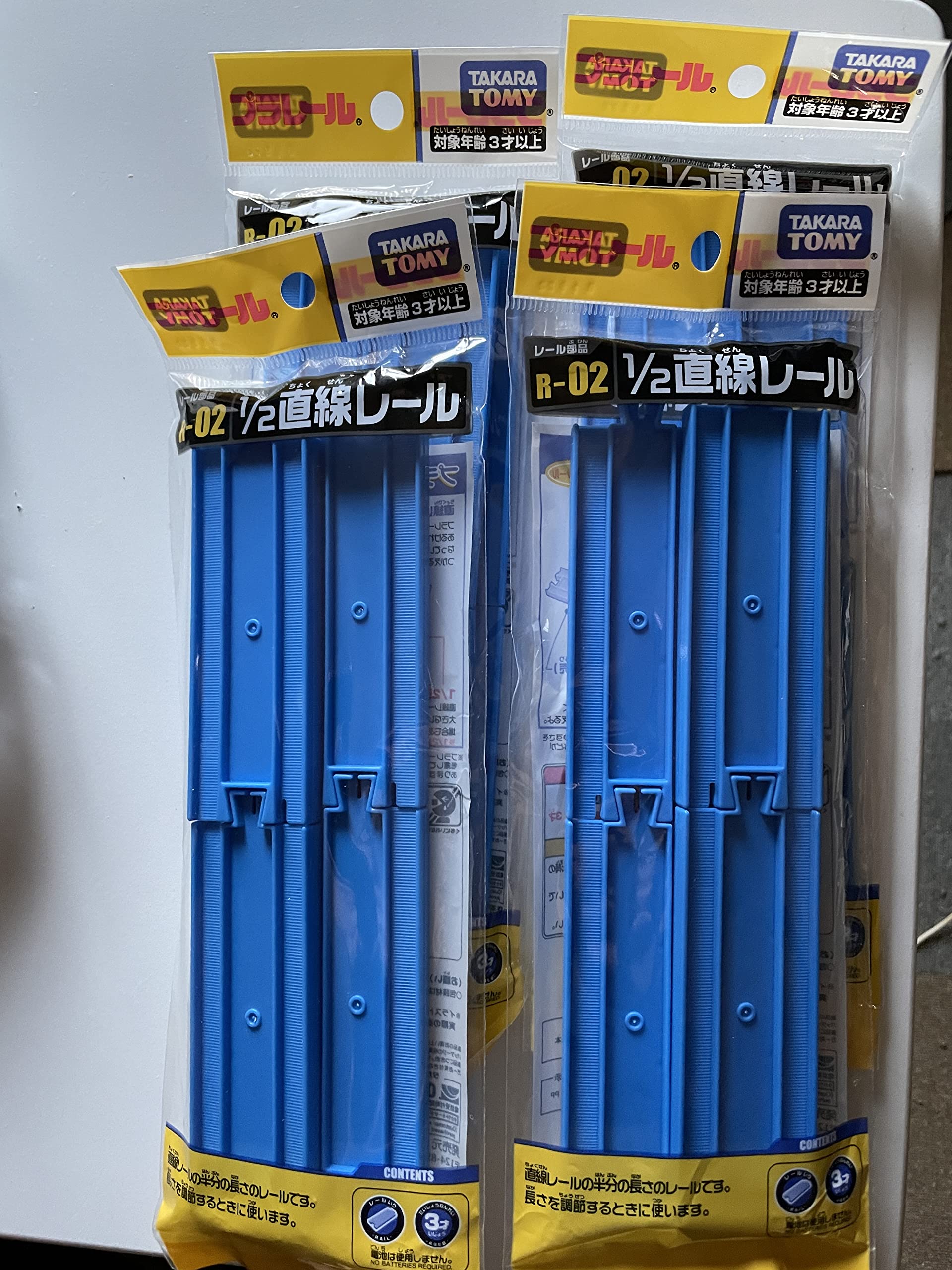 Pla 1/2 straight rail (6 pieces) R-02