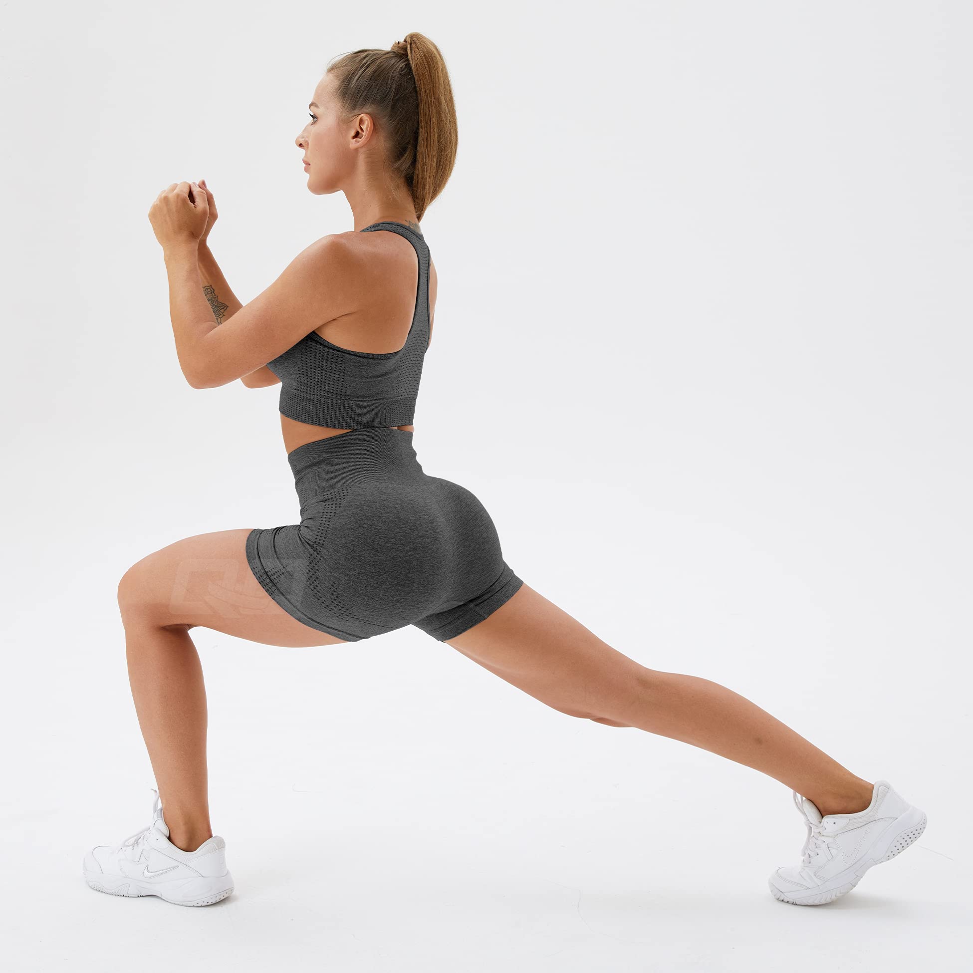 QOQ Women's Seamless Yoga Shorts High Waist Tummy Control Push up Running Elastic Shorts Compression Hot Pants Black M