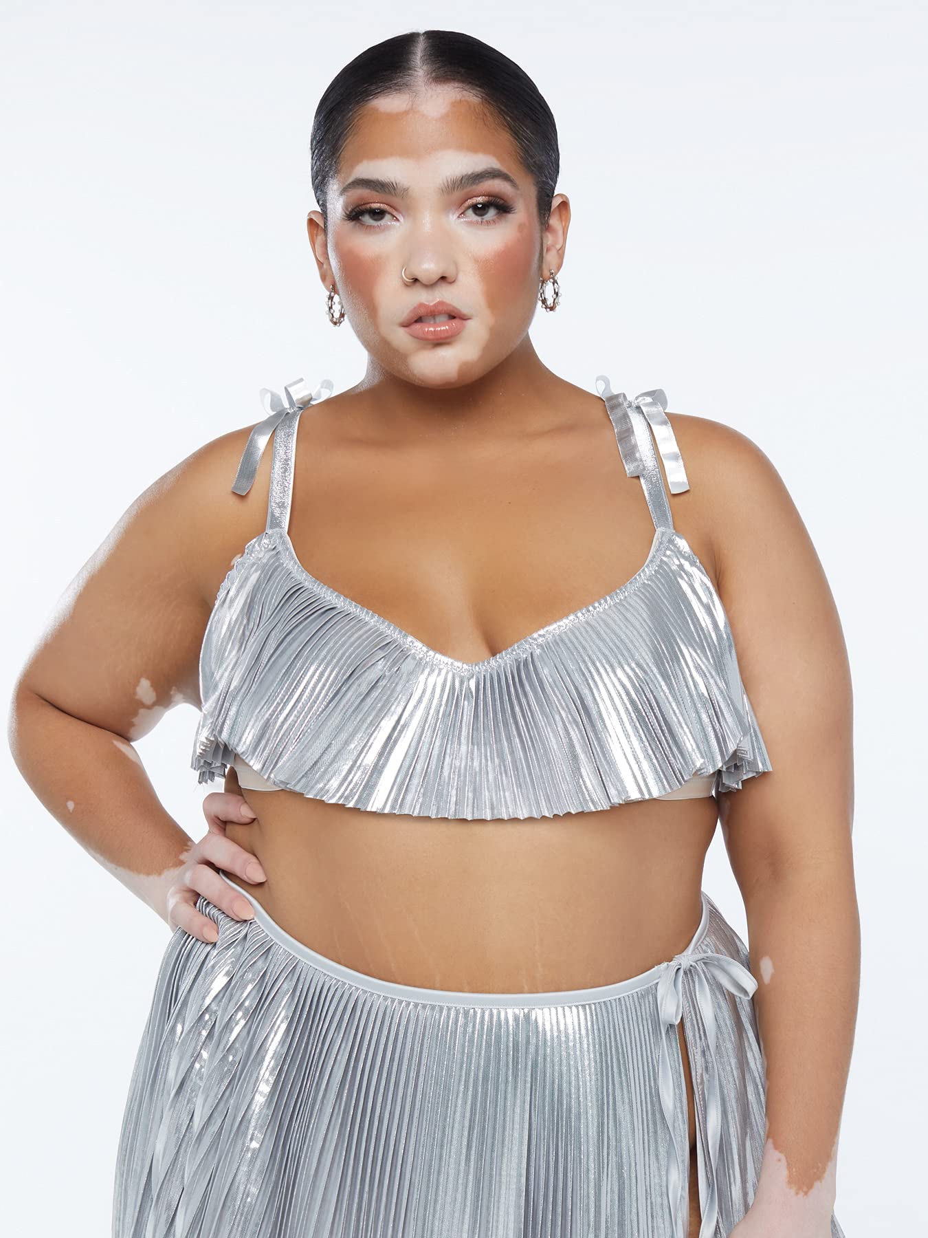 Savage X Fenty, Women's, Pleated Lamé Unlined Bra, Spaced Out Metallic Silver, 34C