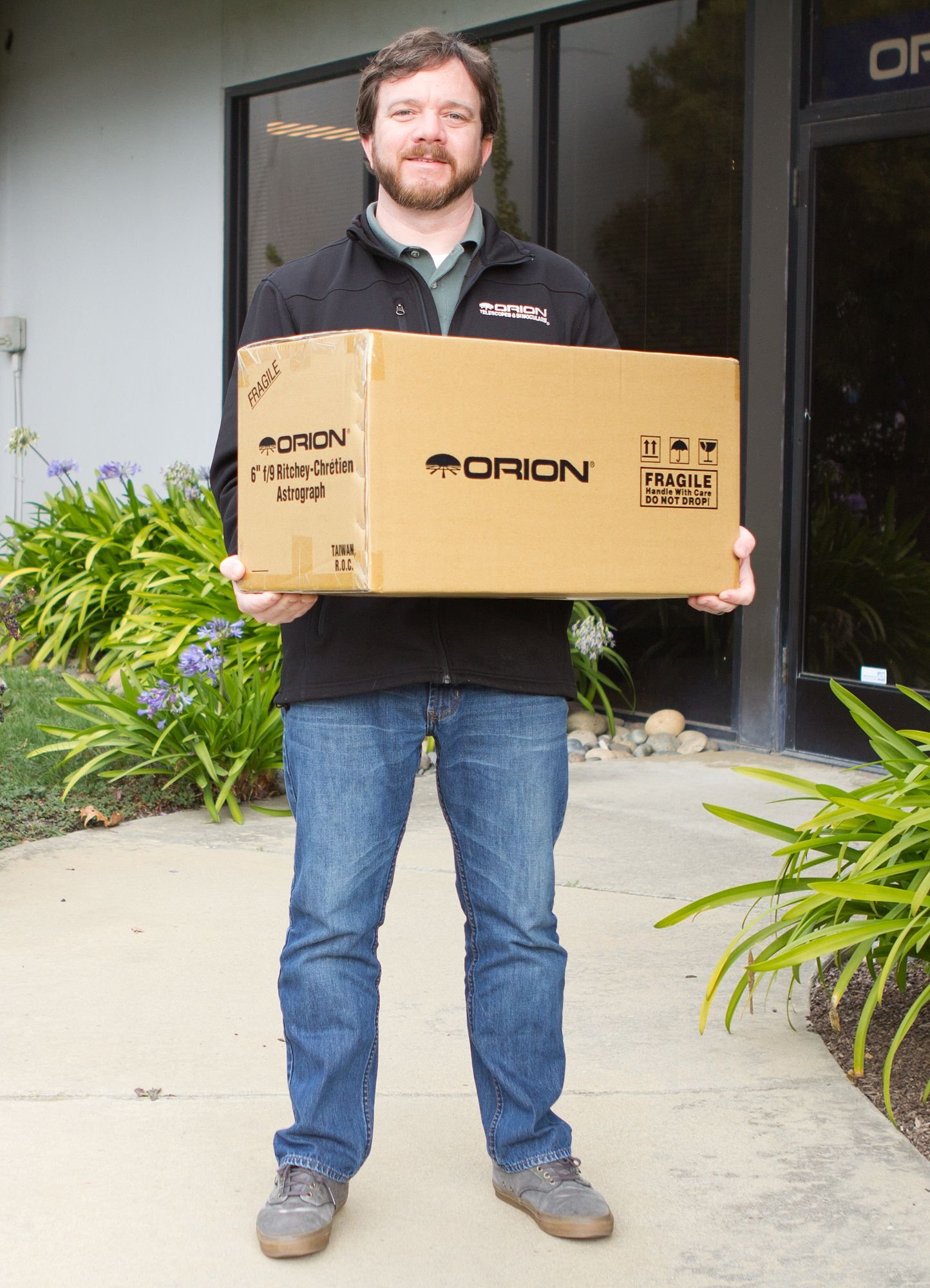Orion 6" f/9 Ritchey-Chretien Astrograph Telescope for Advanced Astrophotographers - Ideal for Use with DSLR Cameras and Small-Format CCD Imagers
