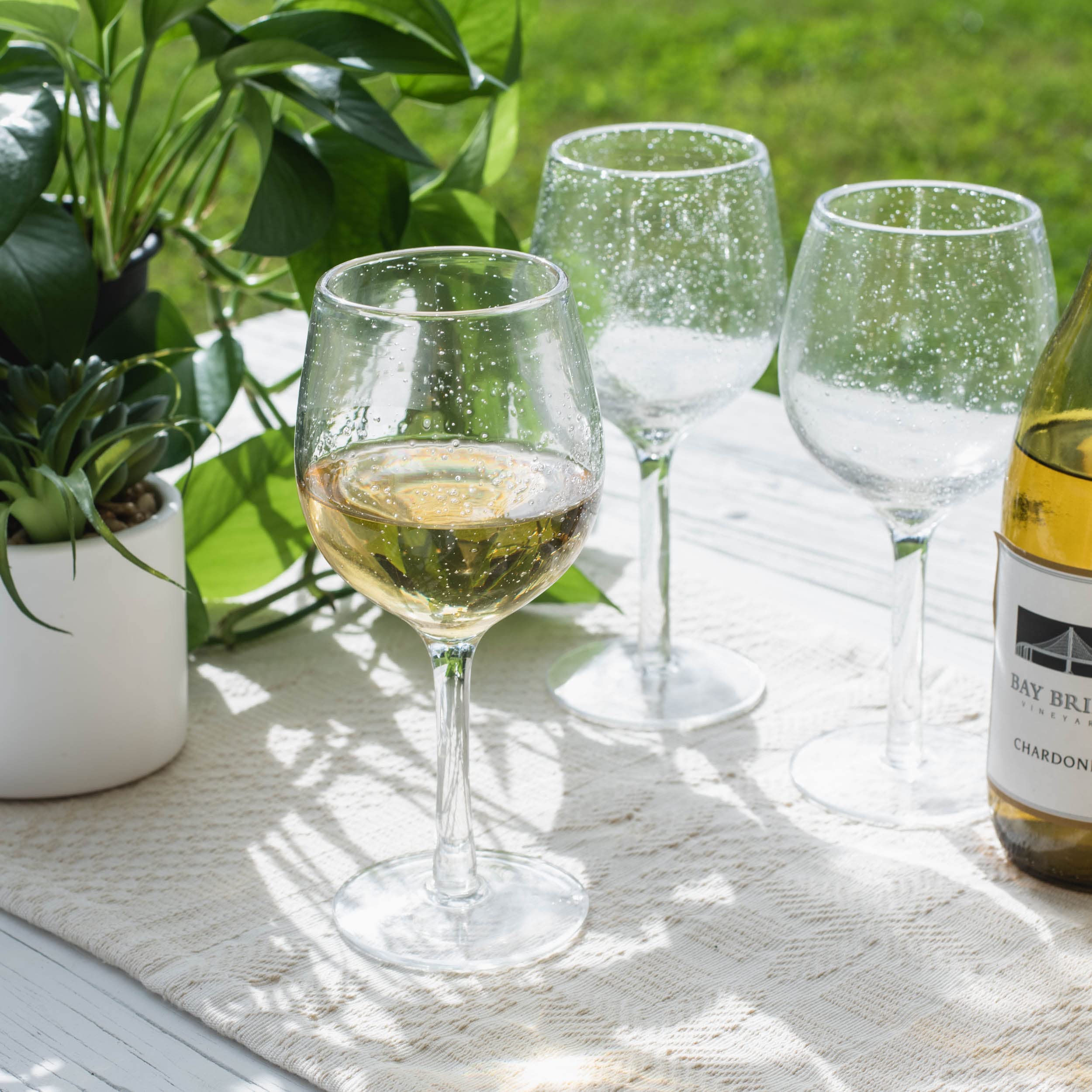 TAG True Living Perfectly Clear Bubble 15 ounce Tall Stemmed Glass Set of 6, Wine