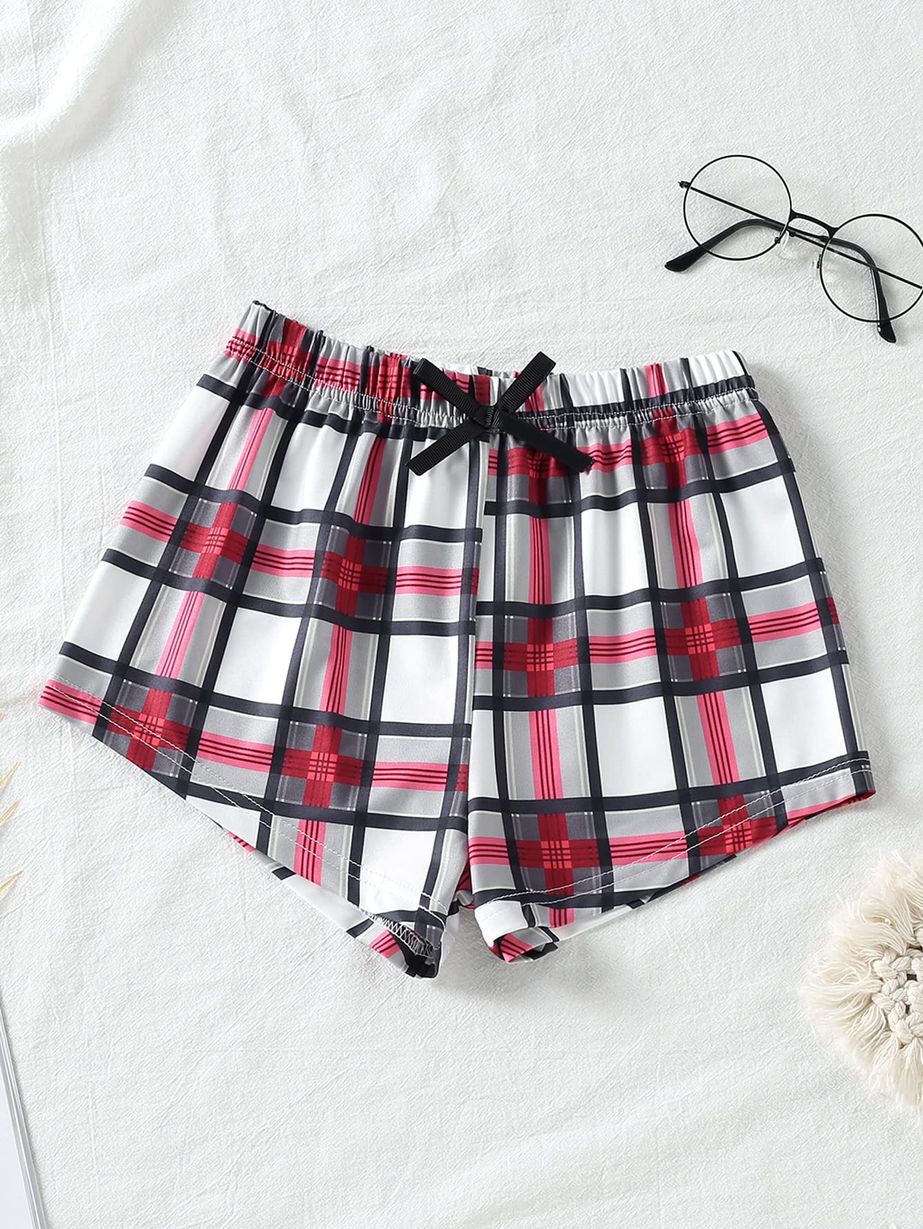 Verdusa Girl's 3pack Plaid Print Elastic Waist Casual Shorts Red White Black 160