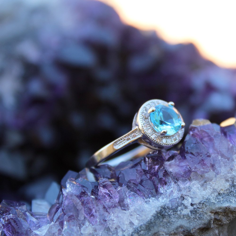 Oxford Diamond Co Halo Style Simulated Aquamarine & Cz Promise Engagement Ring .925 Sterling Size 7