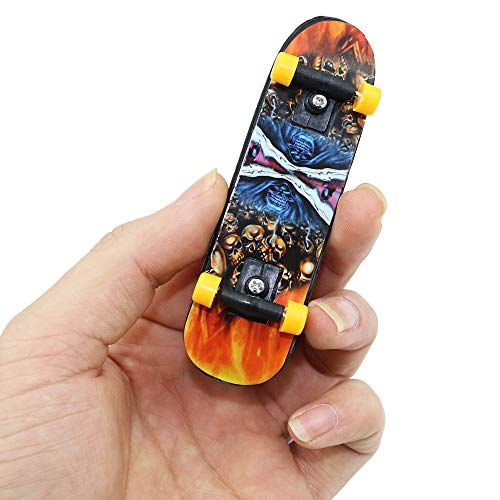 Oruuum 24 pcs Professional Finger Skateboard, Mini Skateboard with Pattern On Both Sides, Creative Fingertip Movement for Adults and Children (Random Mode).