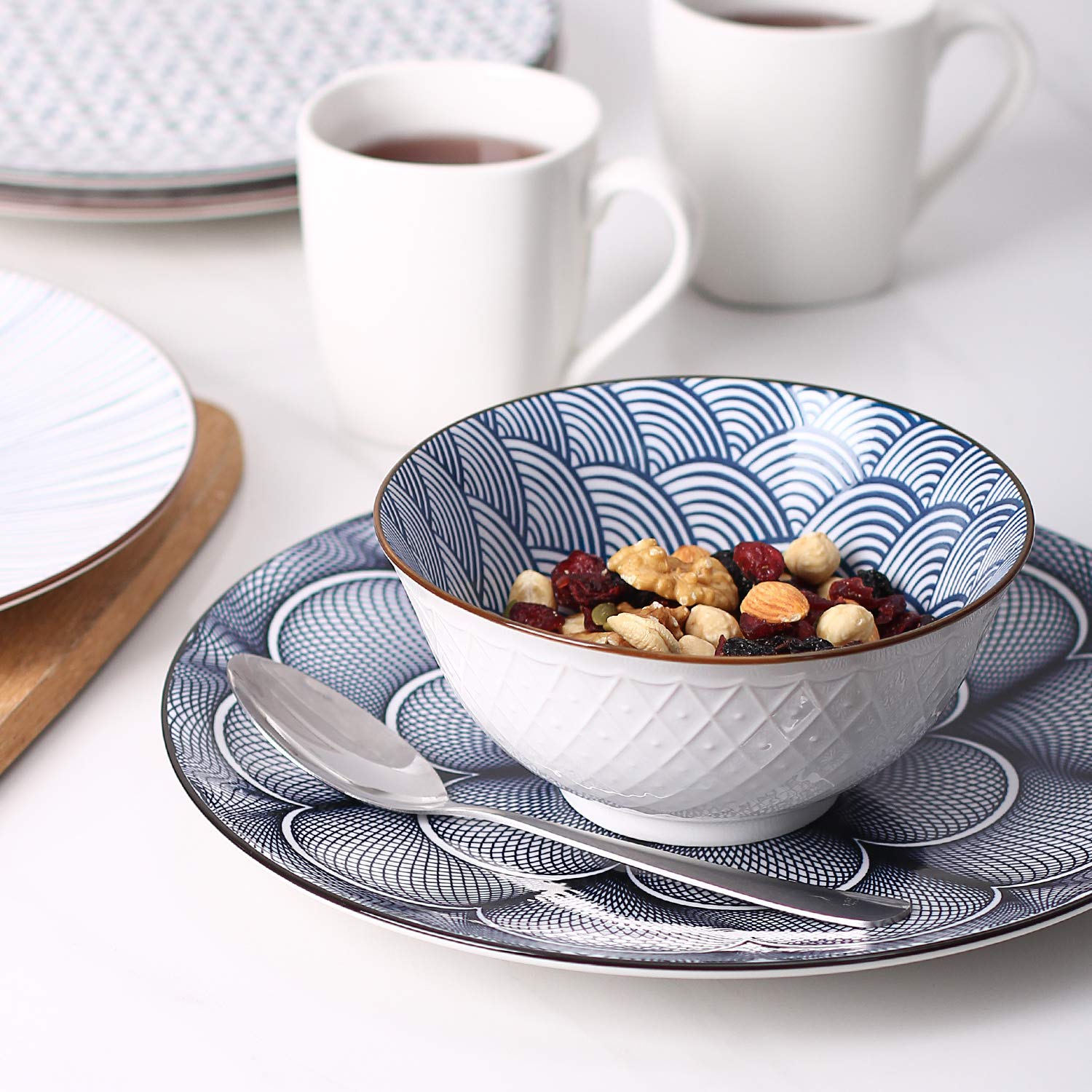 Y YHY 10β Ceramic Plates, Porcelain Dinner Plates Set of 4 for Salad, Pasta, Appetizer, Dessert - 4 Pattern for Thanksgiving & Christmas, Dishwasher & Microwave Safe