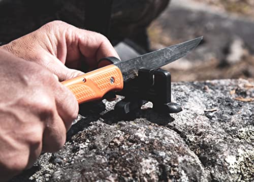 OUTDOOR EDGE Fish & Bone - Folding Fillet Knife with 5.0" 440A Stainless Steel Blade for Fish and processing big game - Pocket Clip (Orange)