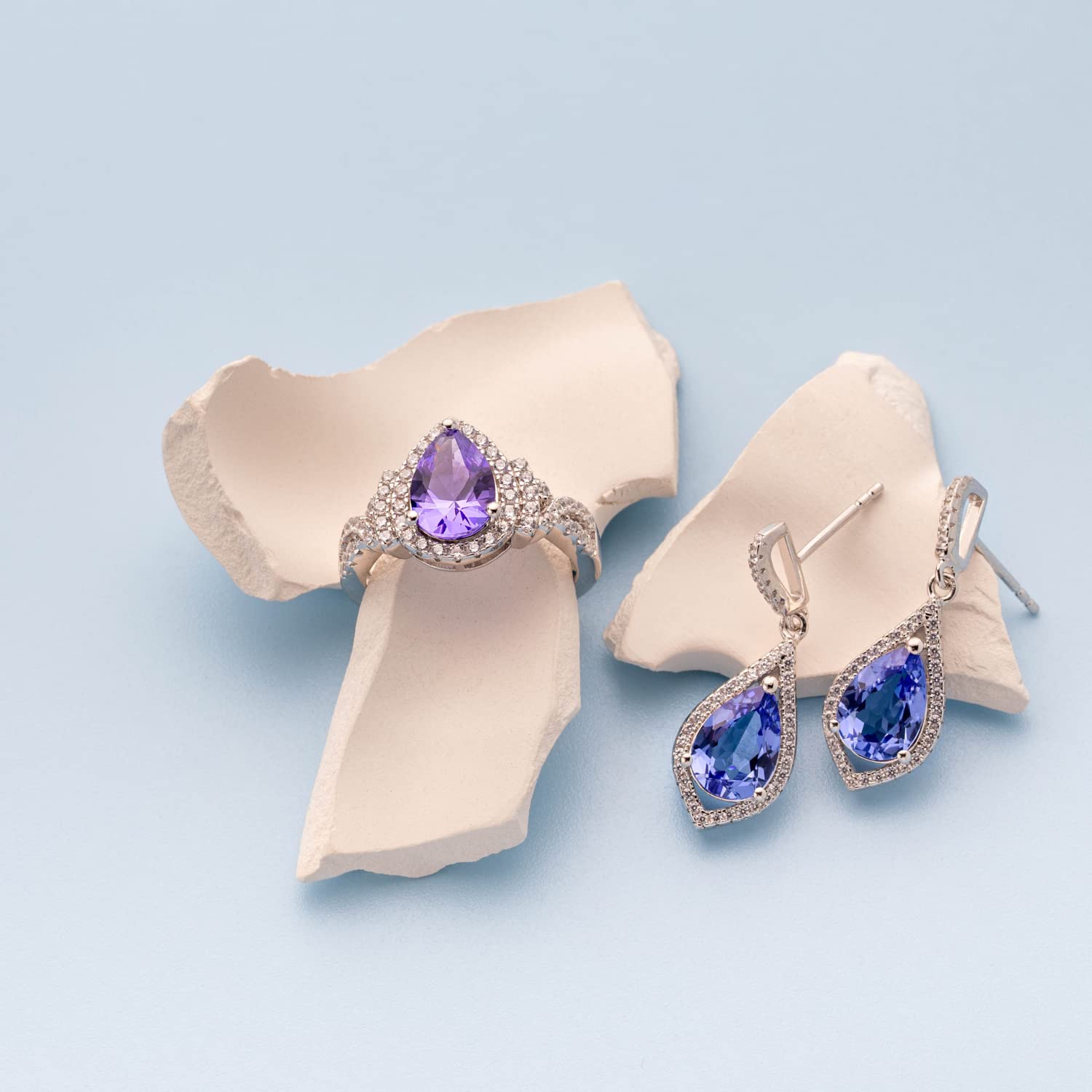 PEORA Simulated Tanzanite Teardrop Ring for Women 925 Sterling Silver, 2.25 Carats Pear Shape 10x7mm, Size 5