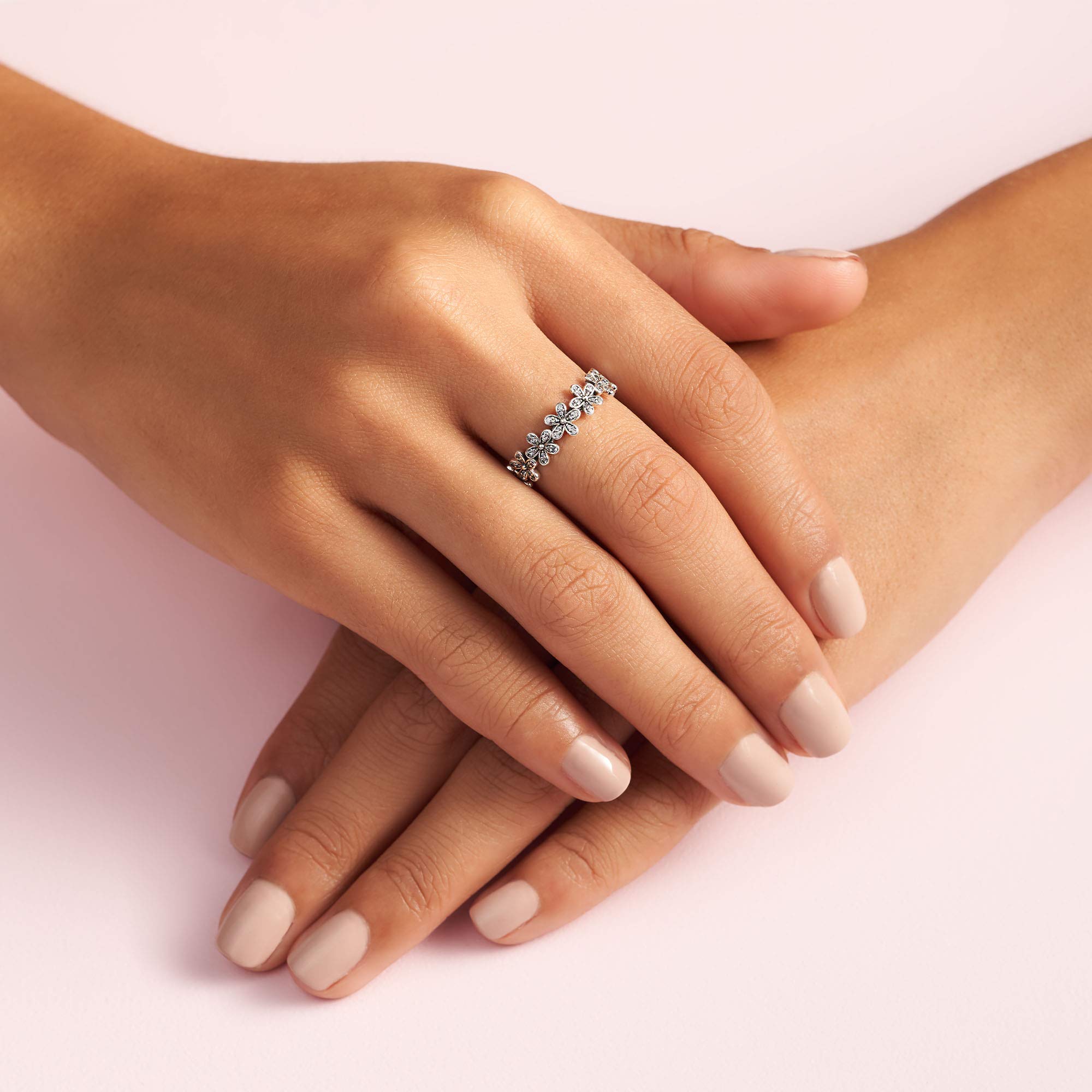 Pandora Daisy Flower Ring - Sterling Silver Ring for Women - Gift for Her - Sterling Silver with Clear Cubic Zirconia - Size 7.5