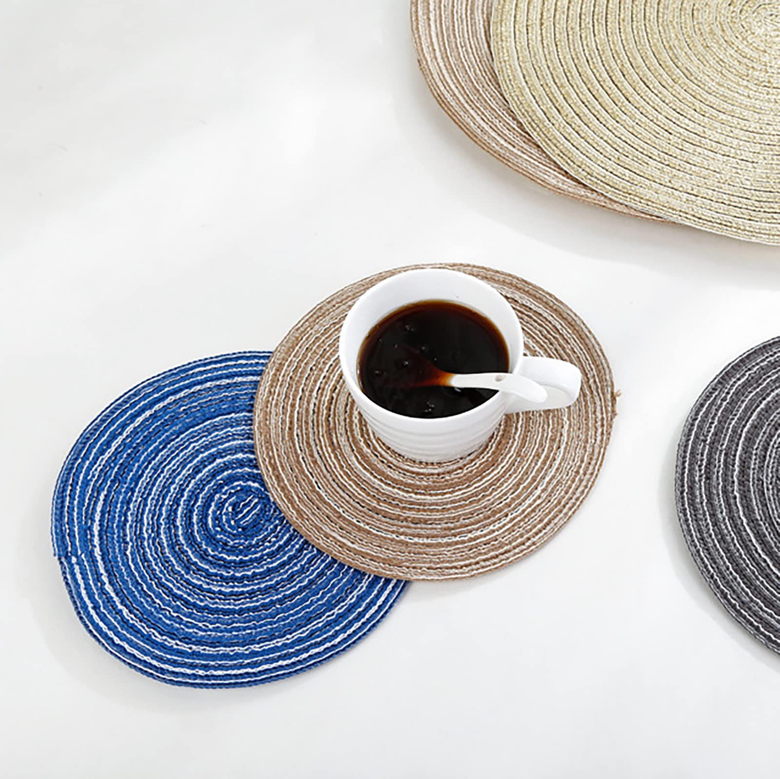 Round Dinner Table Centerpiece Placemats Washable Woven Vinyl Placemats for Dining Table Easy to Clean Plastic Placemats Dark Place Mats