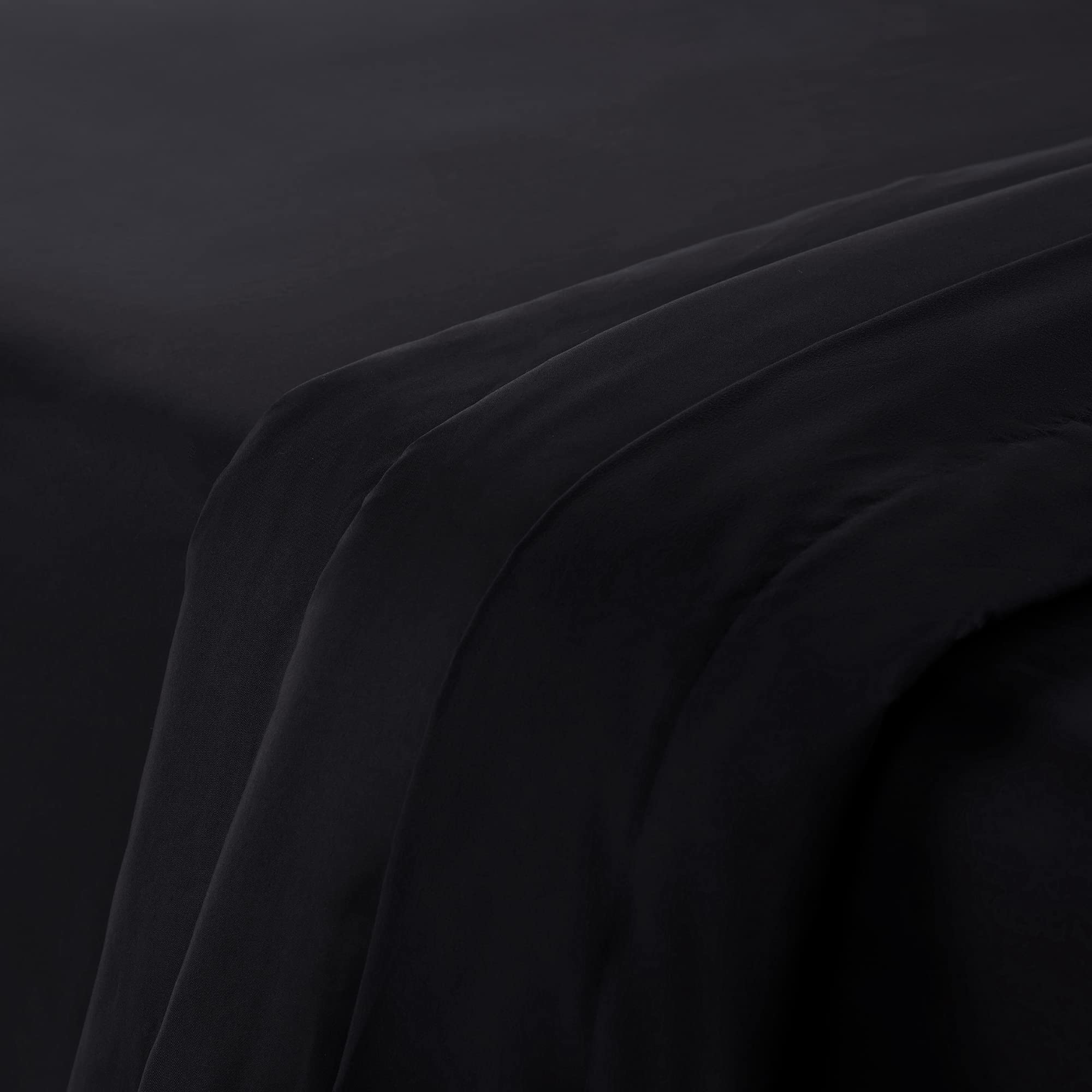 Serta Simply Clean Super Soft Hypoallergenic Stain Resistant Deep Pocket 4 Pieces Solid Bed Sheet Set, Queen, Black