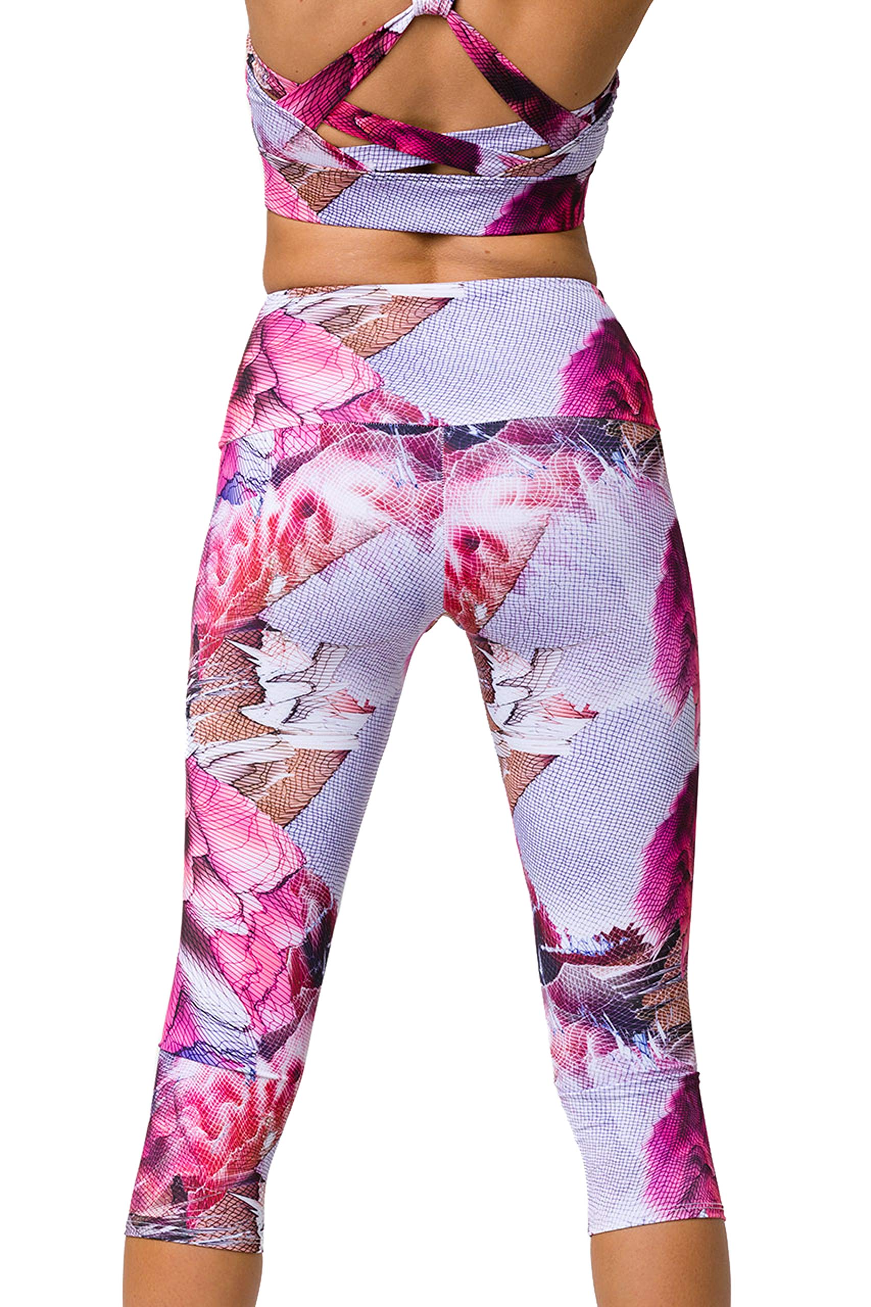 Onzie Women's High Rise Capri, Vogue, X/S
