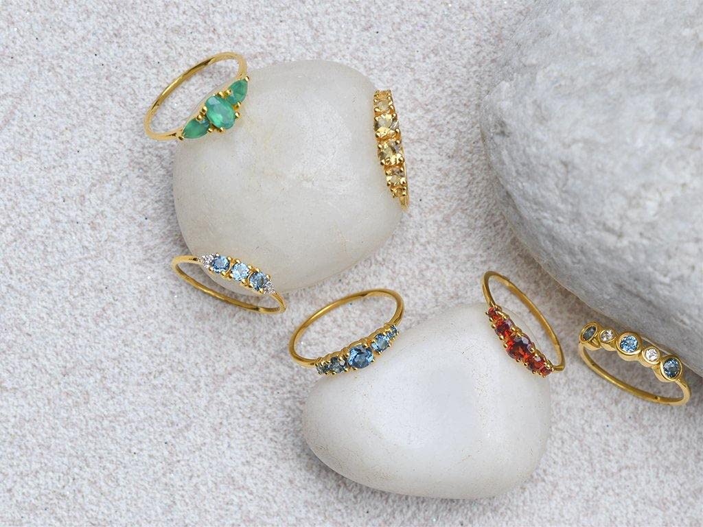 YoTreasure Petite London Blue Topaz Five-Stone Ring 18K Gold Plated Silver
