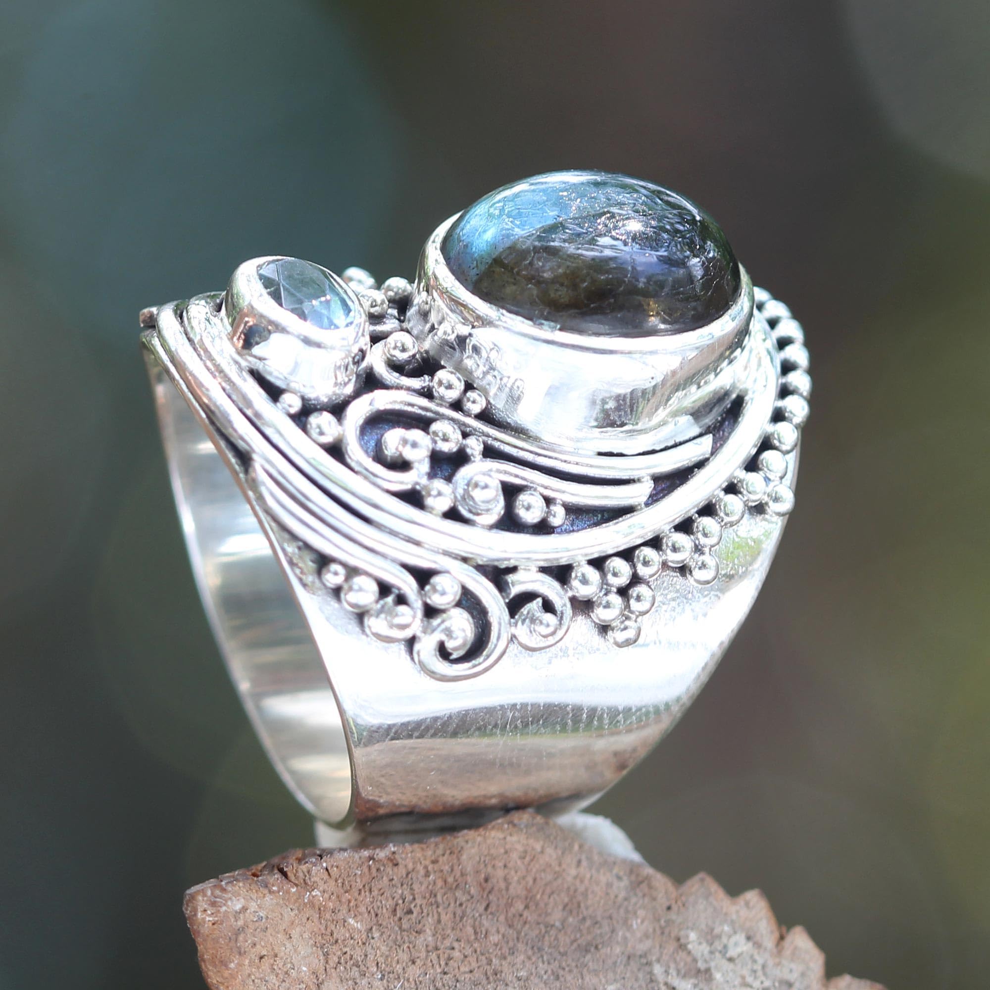NOVICA Artisan Handcrafted Labradorite Blue Topaz Cocktail Ring Balinese Silver Sterling Grey Indonesia Birthstone [ring Front 1 in L x 0.8 in W x 0.4 in H Band Width 7 mm W] ' Misty Starlight'