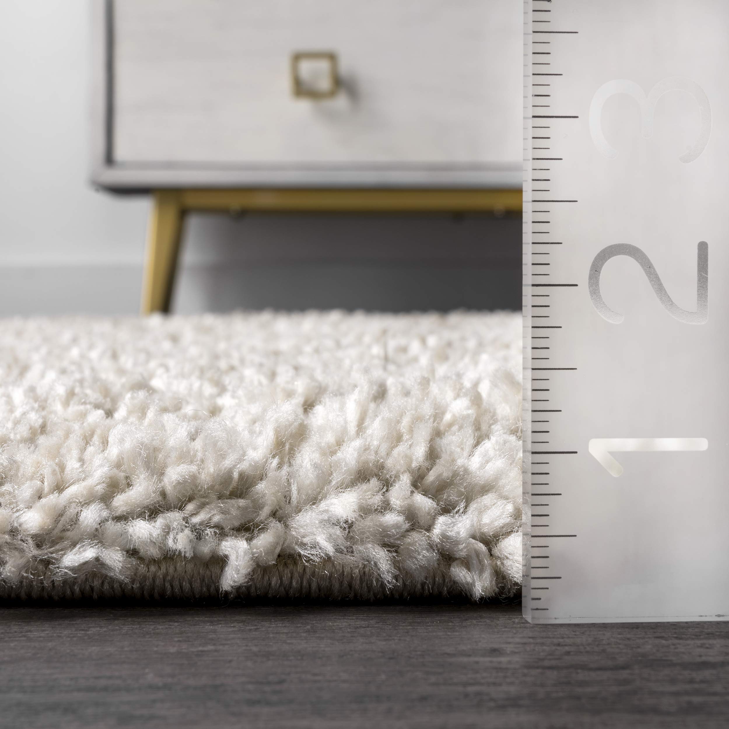 nuLOOM Gelina Soft Shaggy Tassel Plush Area Rug, 10x14, White