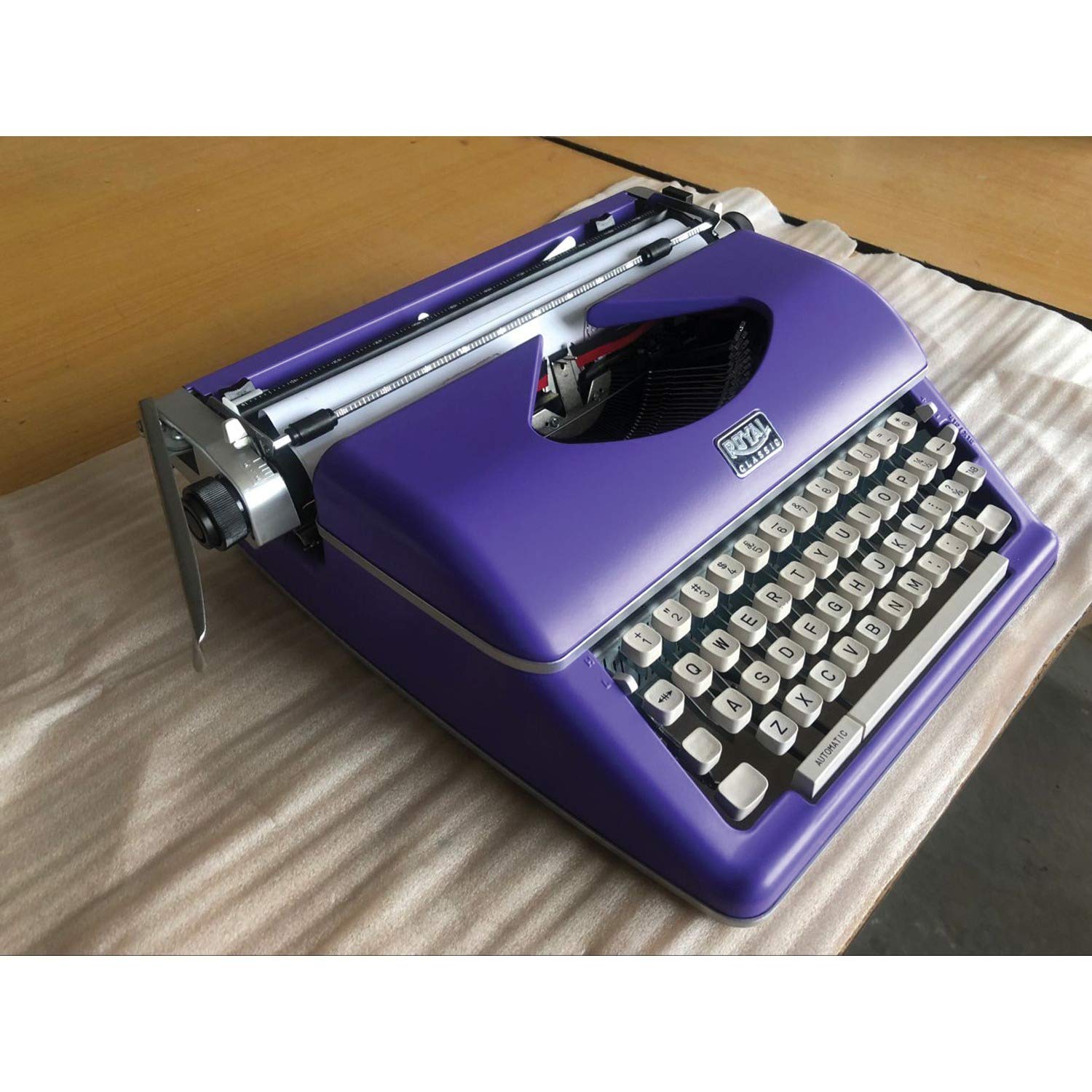 Royal 79119q Classic Manual Typewriter (purple)