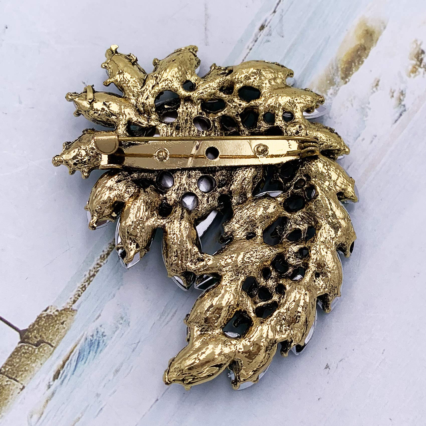 SELOVO Marquise Shape Large Flower Green Brooch Pin Jewelry Antiqued Gold Tone