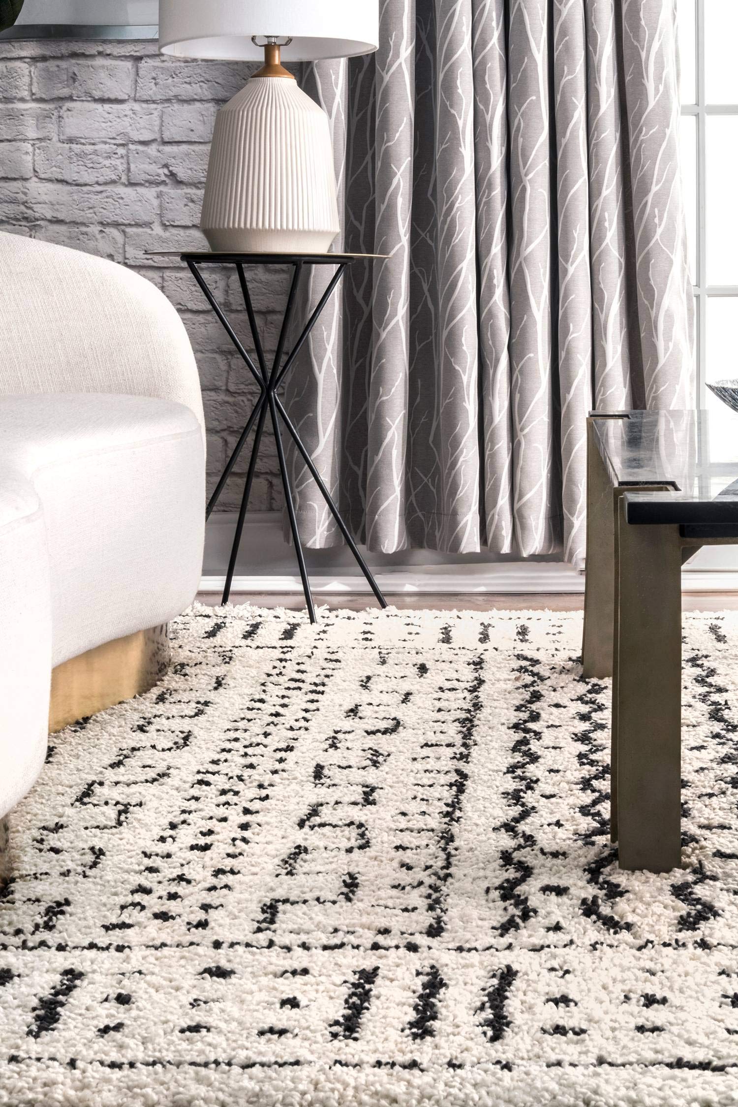 nuLOOM Sophie Moroccan Demarche Tassel Area Rug, 7x9, Off-white