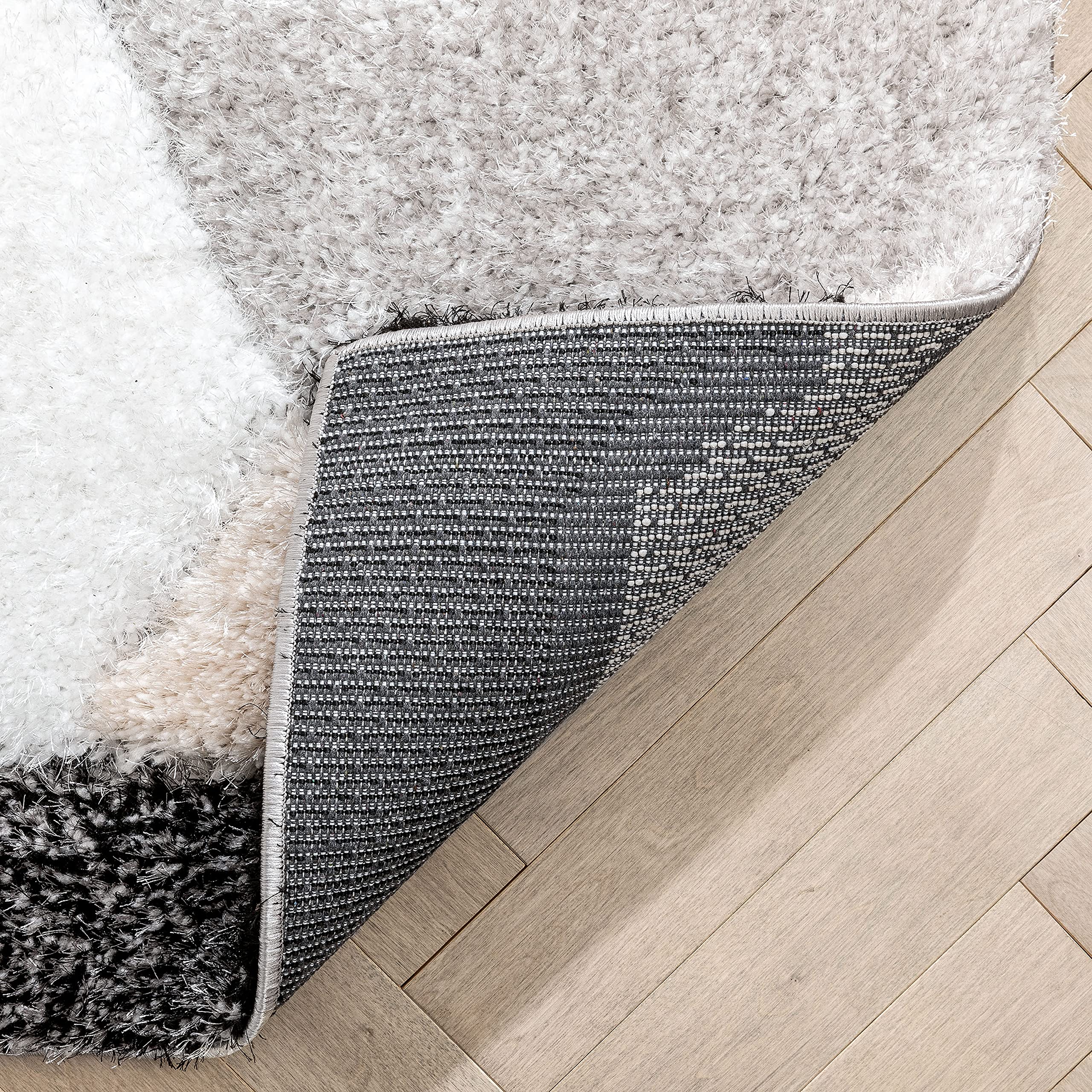 Well Woven Ahrim Grey & Black Thick & Soft Geometric Shag Area Rug 5x7 (5' x 7'3")