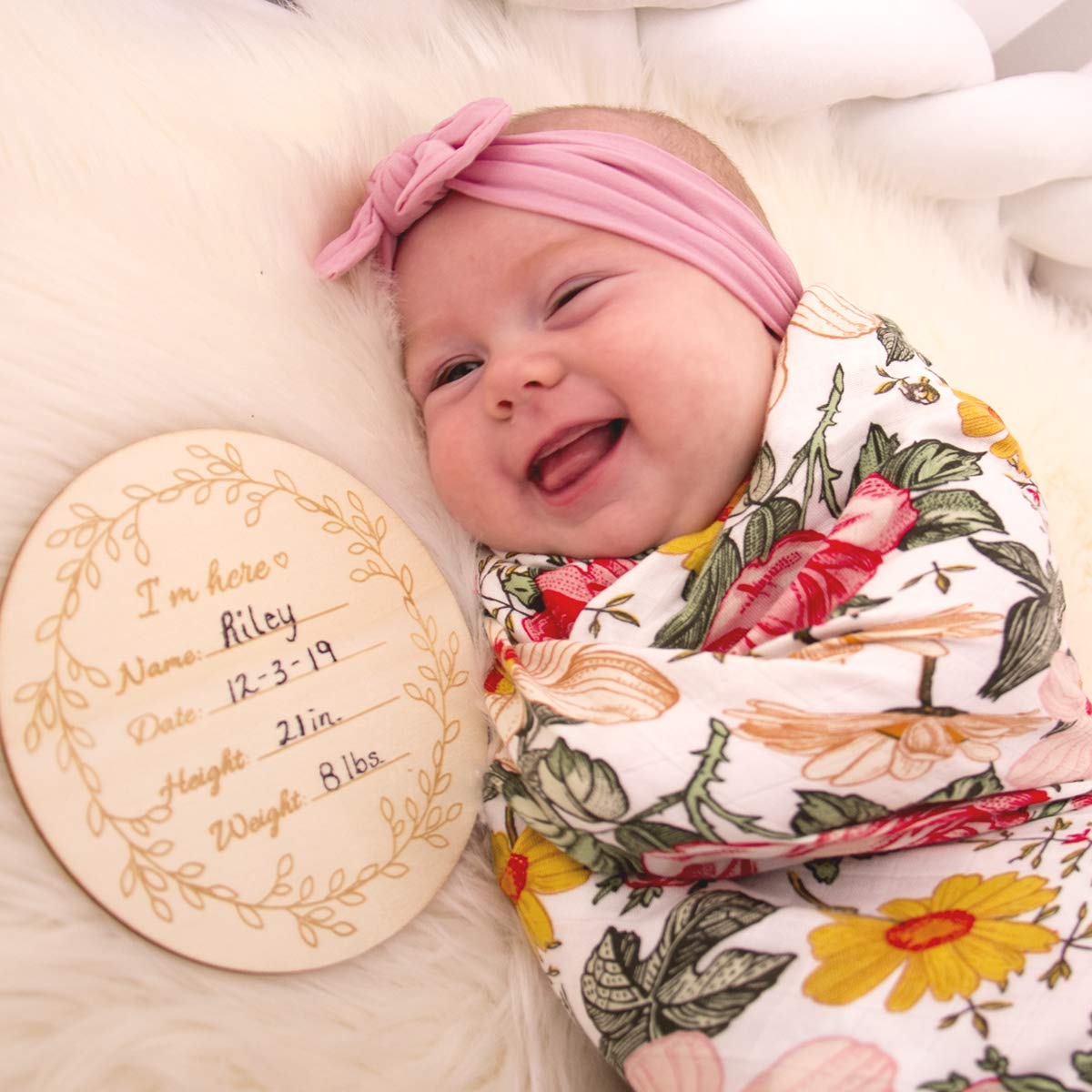 Personalized Wood Birth Announcement Card Round for Newborn Photo Props|Wooden Infant Arrival Disc|Baby I'm Here