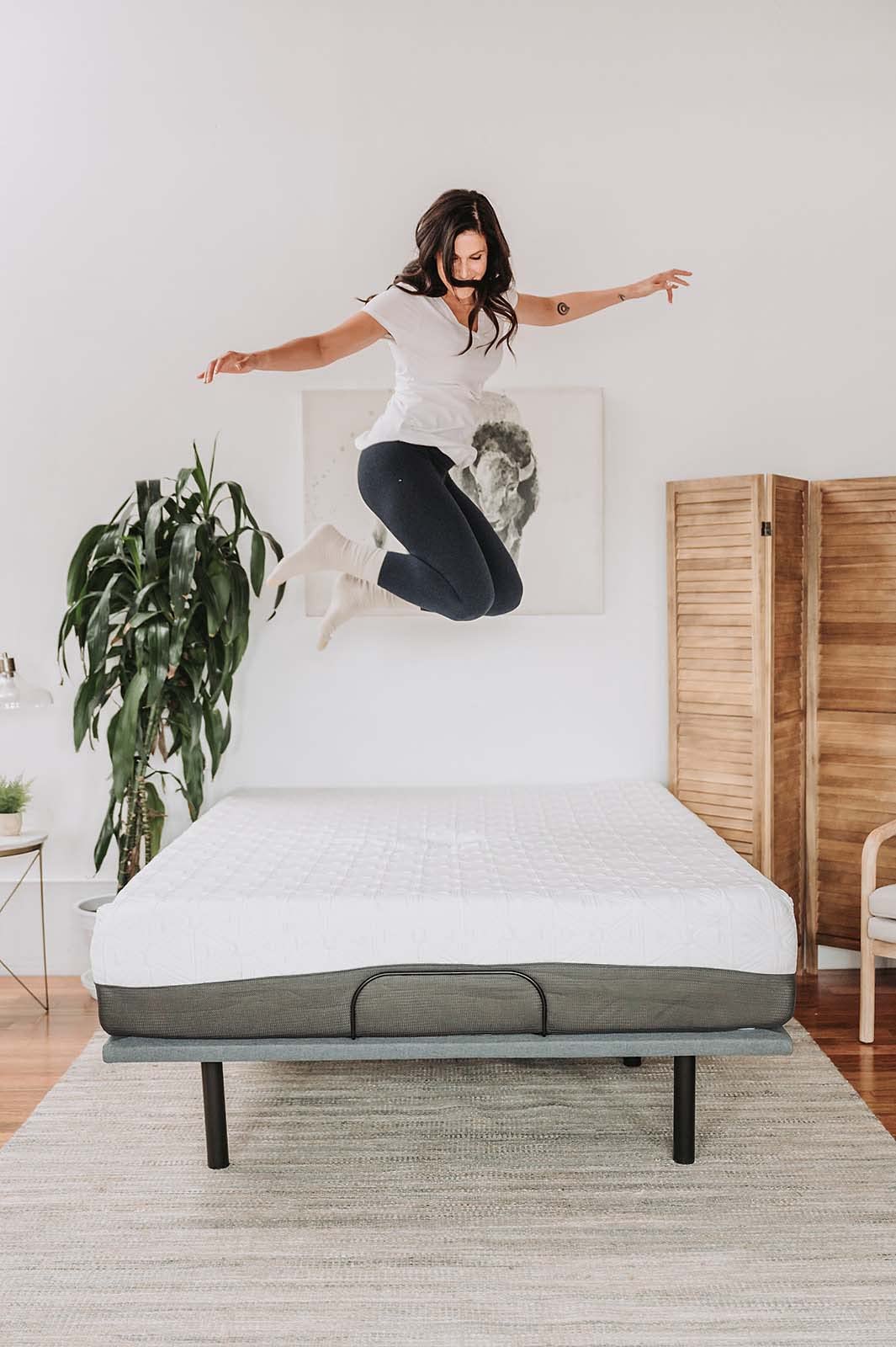 OTRIEK Queen Mattress, 8" Sleep Gel Memory Foam Mattress in a Box for Cool Sleep & Pressure Relief, Medium Firm Feel for Motion Isolation, CertiPUR-US Certified (Queen)