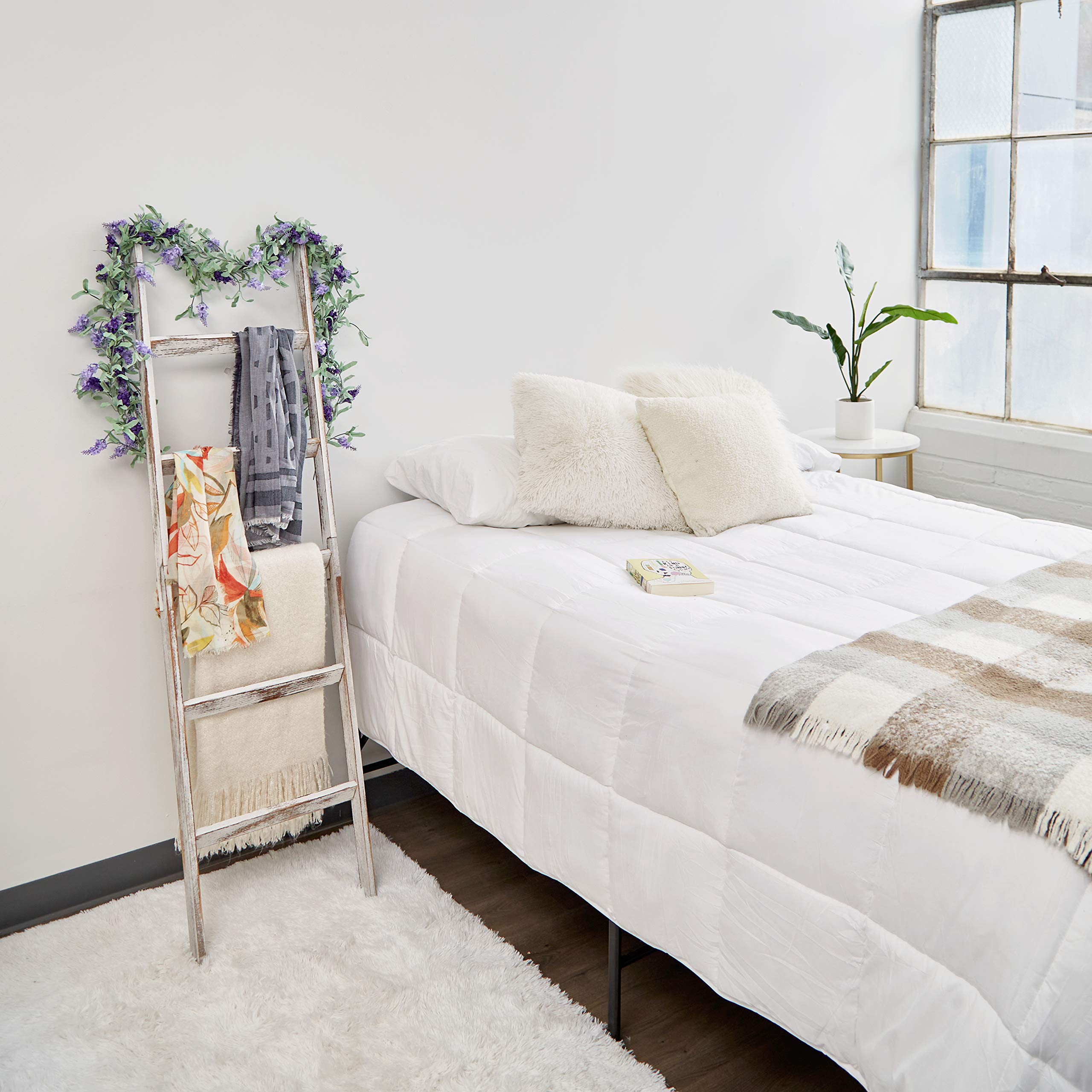 Short Birds Rustic 5ft Blanket Ladder - Farmhouse Home Decor - Quilt/Towels/Throw - Wood - Decorative Shelf - Easy Assembly - Leaning - Padded - Brown