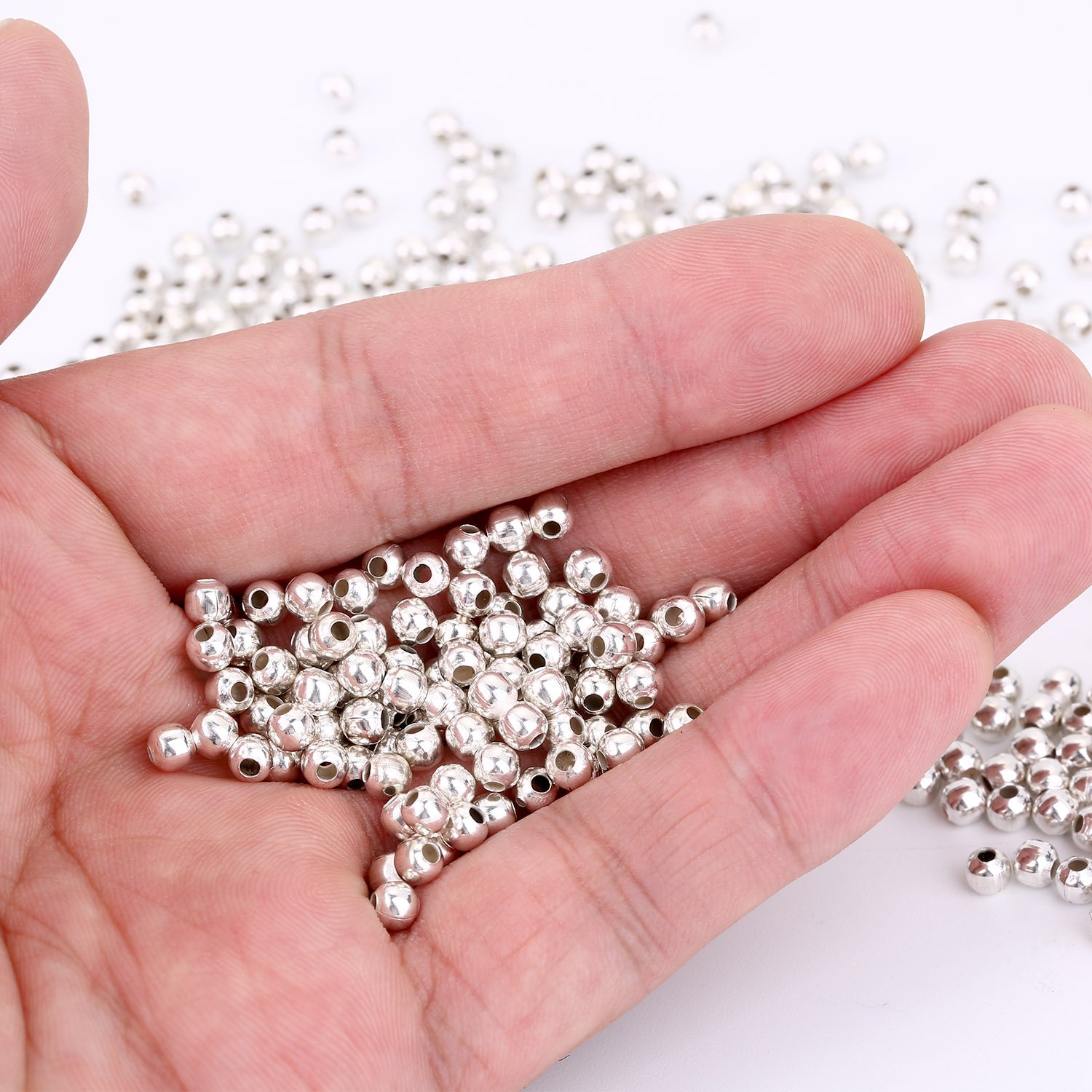 Pangda 1000 Pack 4 mm Metal Spacer Beads Metallic Plated Round Beads Tiny Smooth Beads for Necklaces, Bracelets and Jewelry Making (Silver)