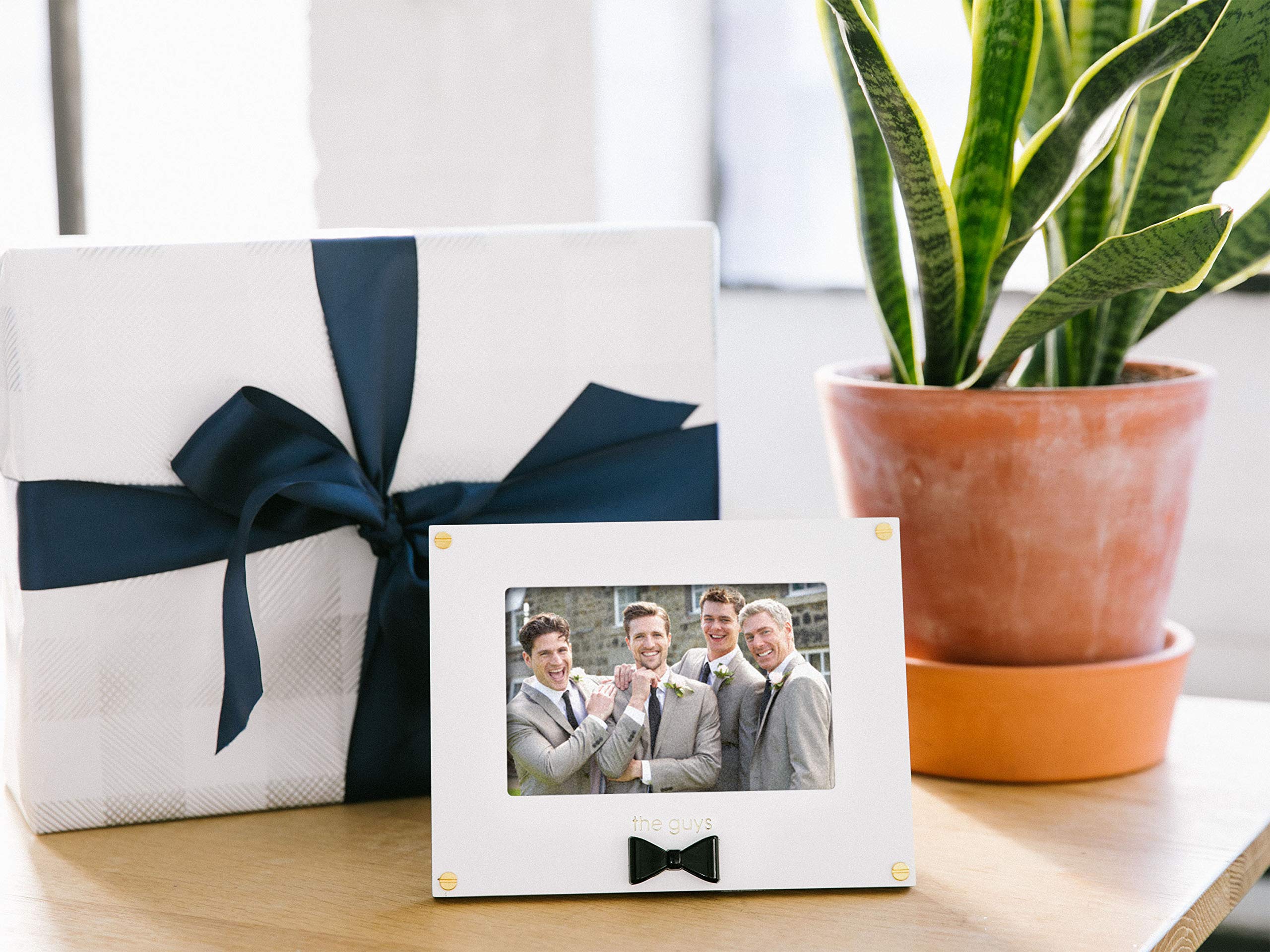Pearhead The Guys 4x6 Wedding Keepsake Picture Frame, Groomsmen Gifts, Keepsake for Wedding Party, White