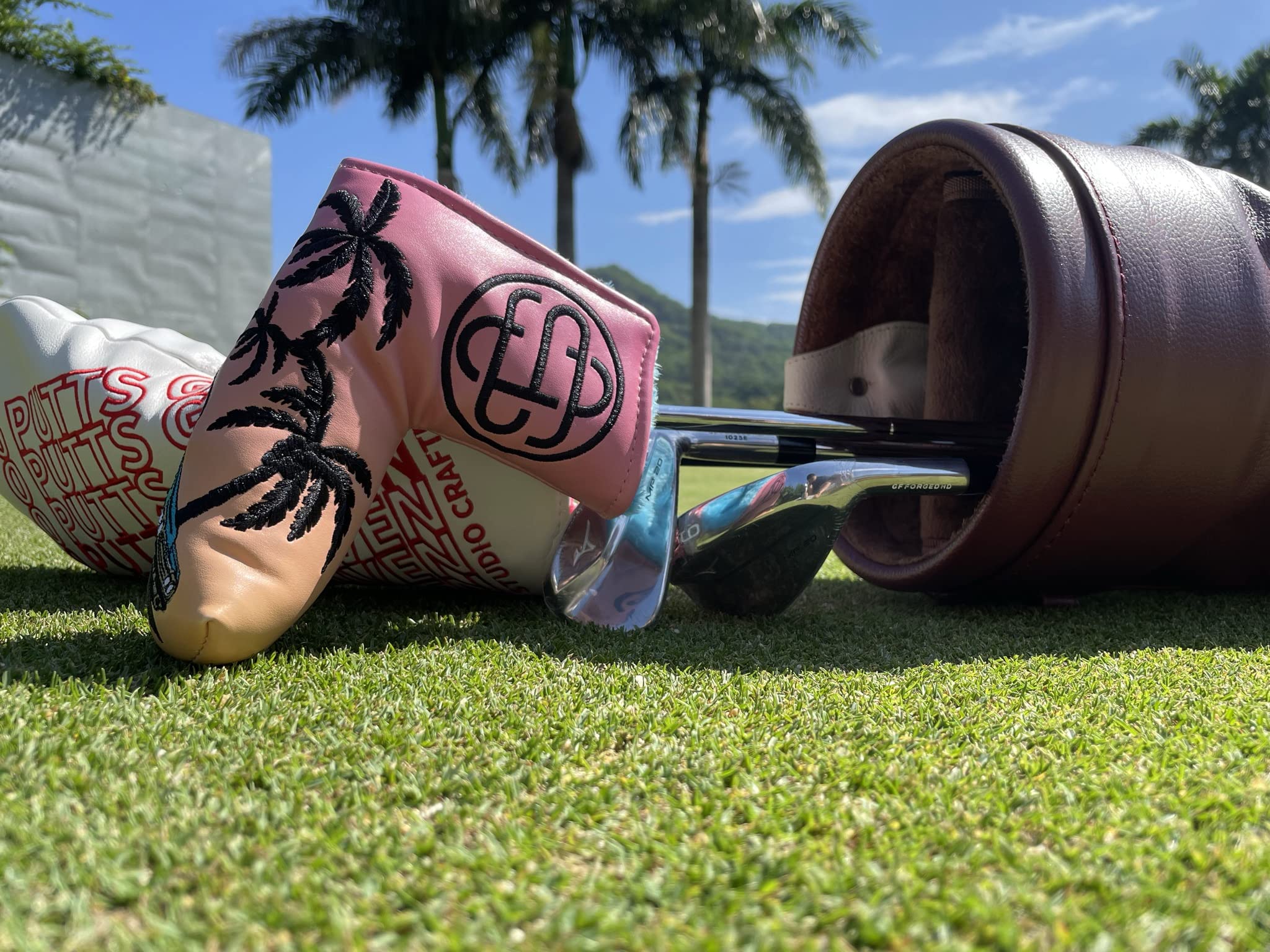 Studio Crafted 64 Impala Miami Golf Square Mallet Putter Cover Magnetic (Blade Putter Cover)