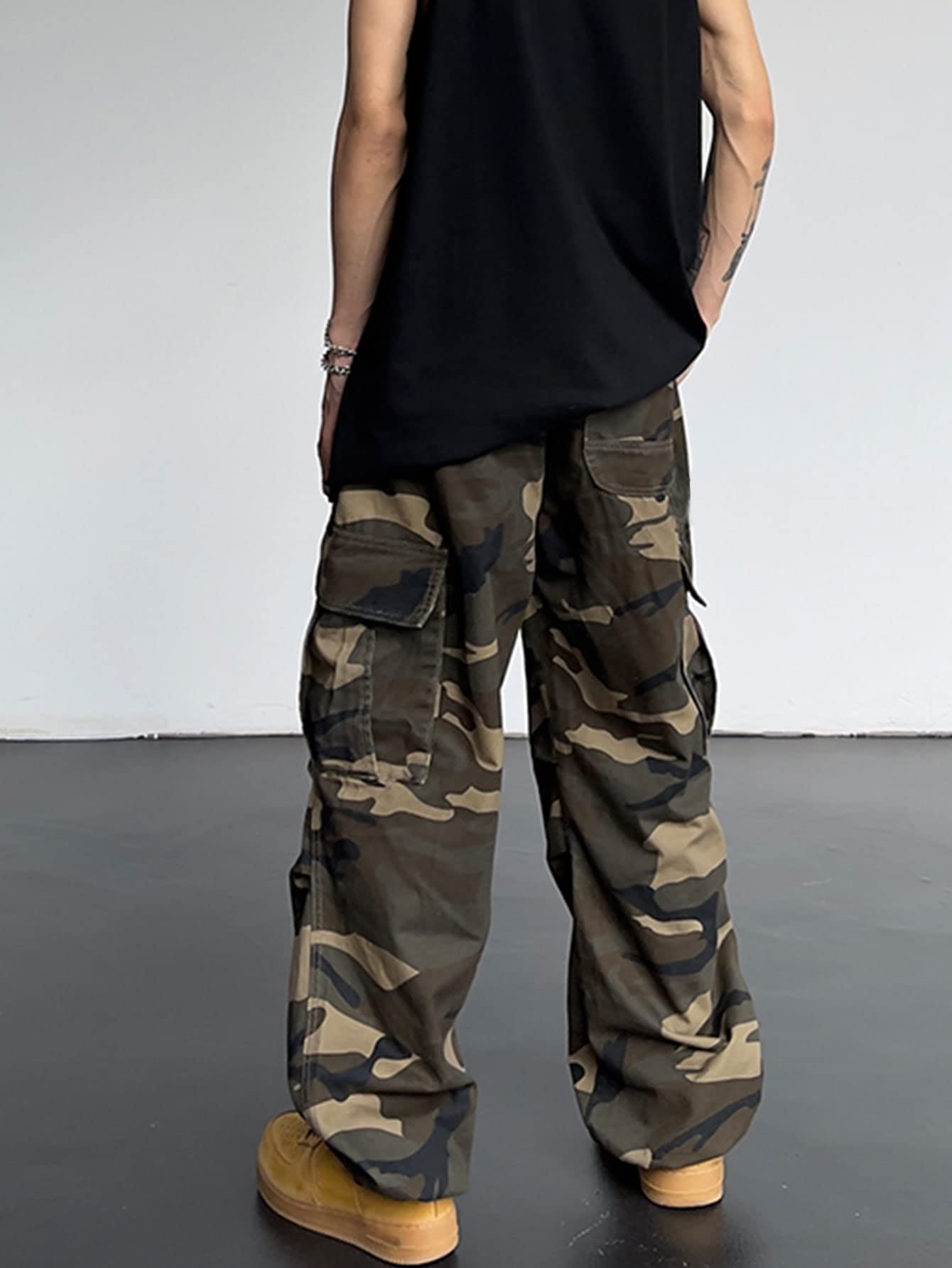 Verdusa Men's Drawstring Waist Camo Print Cargo Pants Sweatpants Workout Joggers Army Green M
