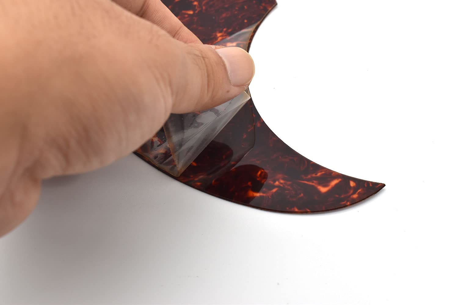 Vencetmat Acoustic Guitar Pickguard fit for Martin 000,OM18,28 Models, Travel Guitars, Right Handed, Tortoise - Flame Brown