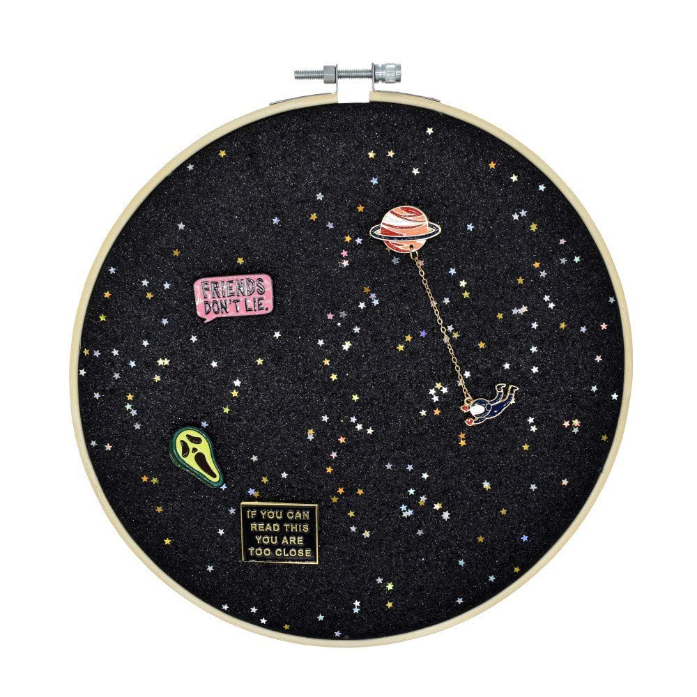 REOVE Wall Hanging Pin Collection Display Stand Enamel Pin Display Holder Display Board, Canvas Leather Embroidery Hoop for Display Pins Buttons Wall Decoration
