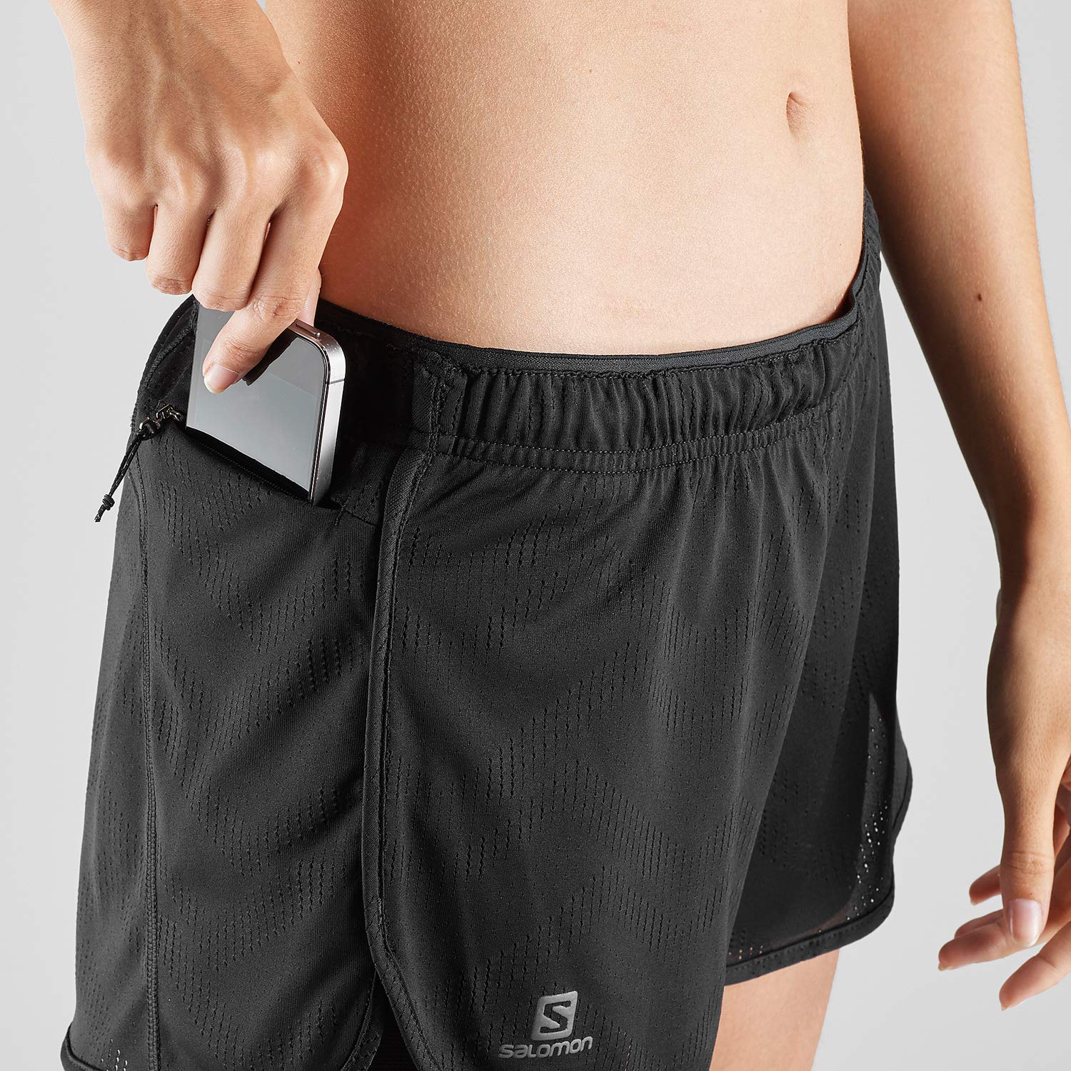 Salomon Women's Agile 2-in-1 Running Shorts, Black, L