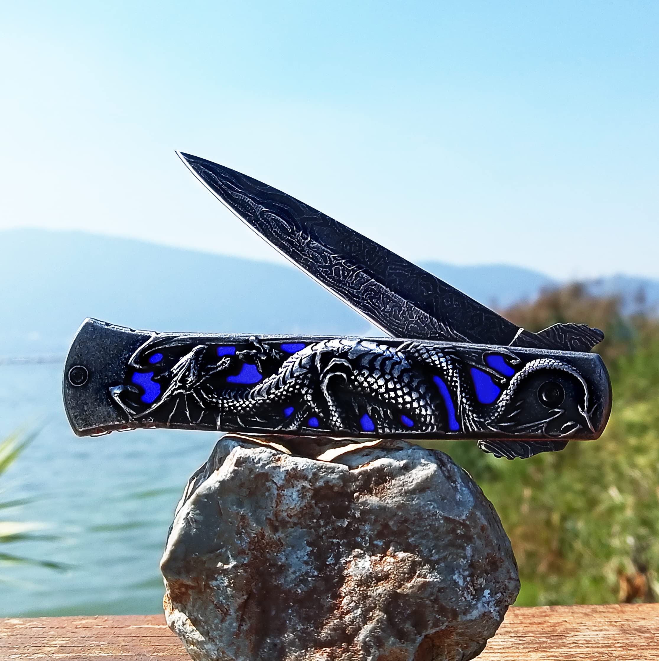 Single Edged Folding Knife With Sheath, Cool Pocket Knife for Men With 3D Dragon Relief, Great Gift Edc Knife For Men Outdoor Survival Camping Hiking Hunting (Black-blue)