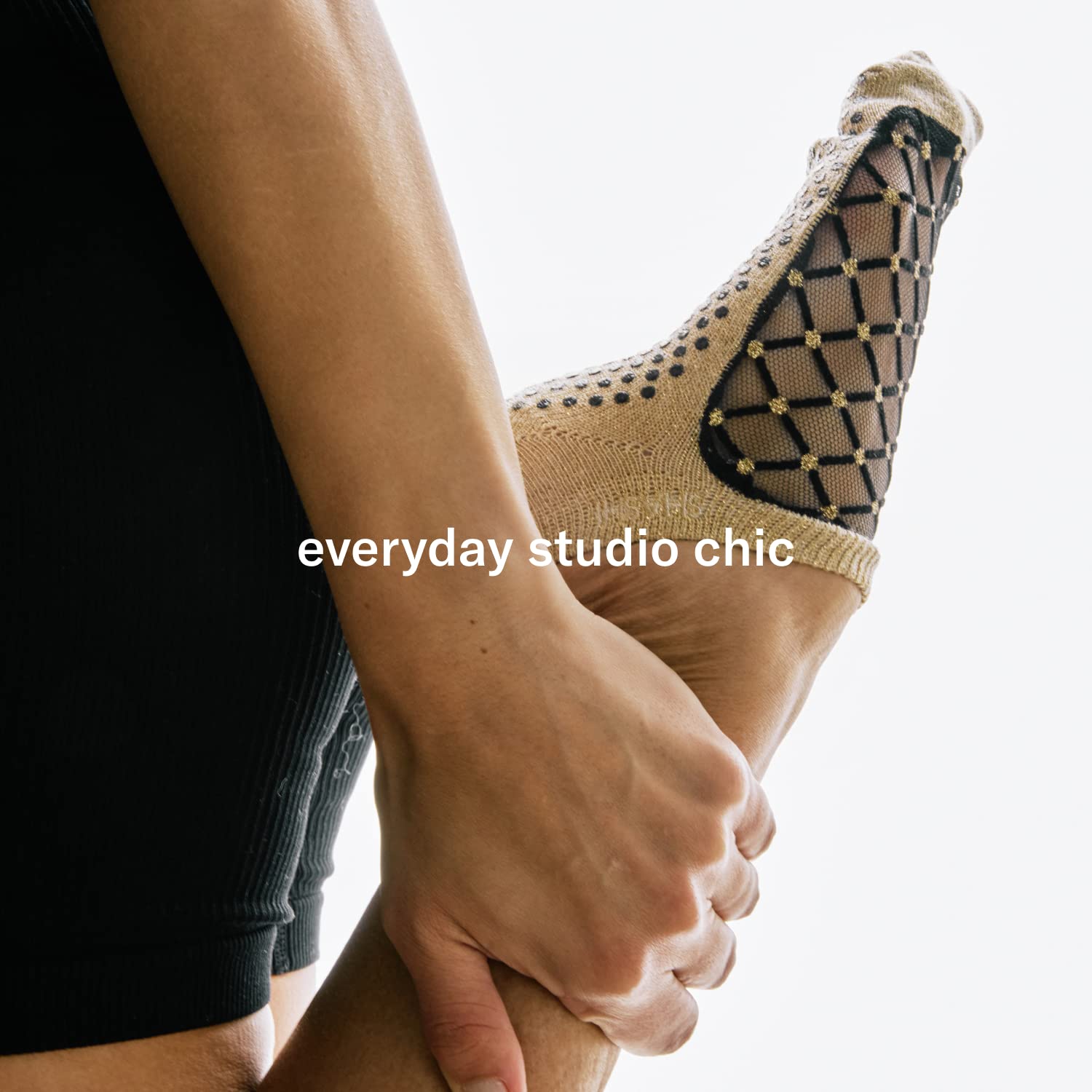 SHASHI Classic Mesh Socks - With Grip For Yoga - Non Slip - W/Storage Pouch Pilates Barre Workout Socks - For Women -Cabernet-Medium