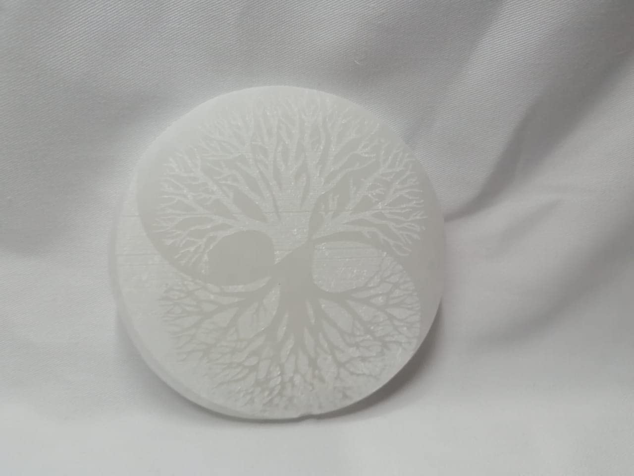 Selenite Circle Plate Laser Engraved Three Design, Cleans and Remove Negative Energy, Size 10×10 cm 240 gr, White