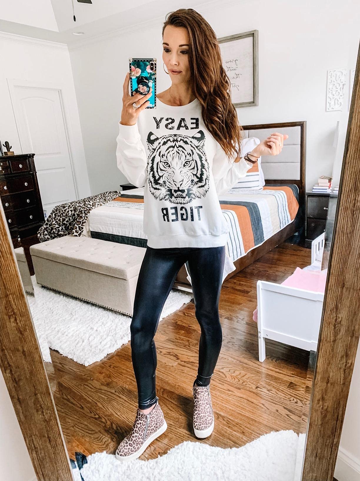 SLEITY Women Easy Tiger Sweatshirt Tiger Face Graphic Casual Fashion Pullover Sweatshirt Tops