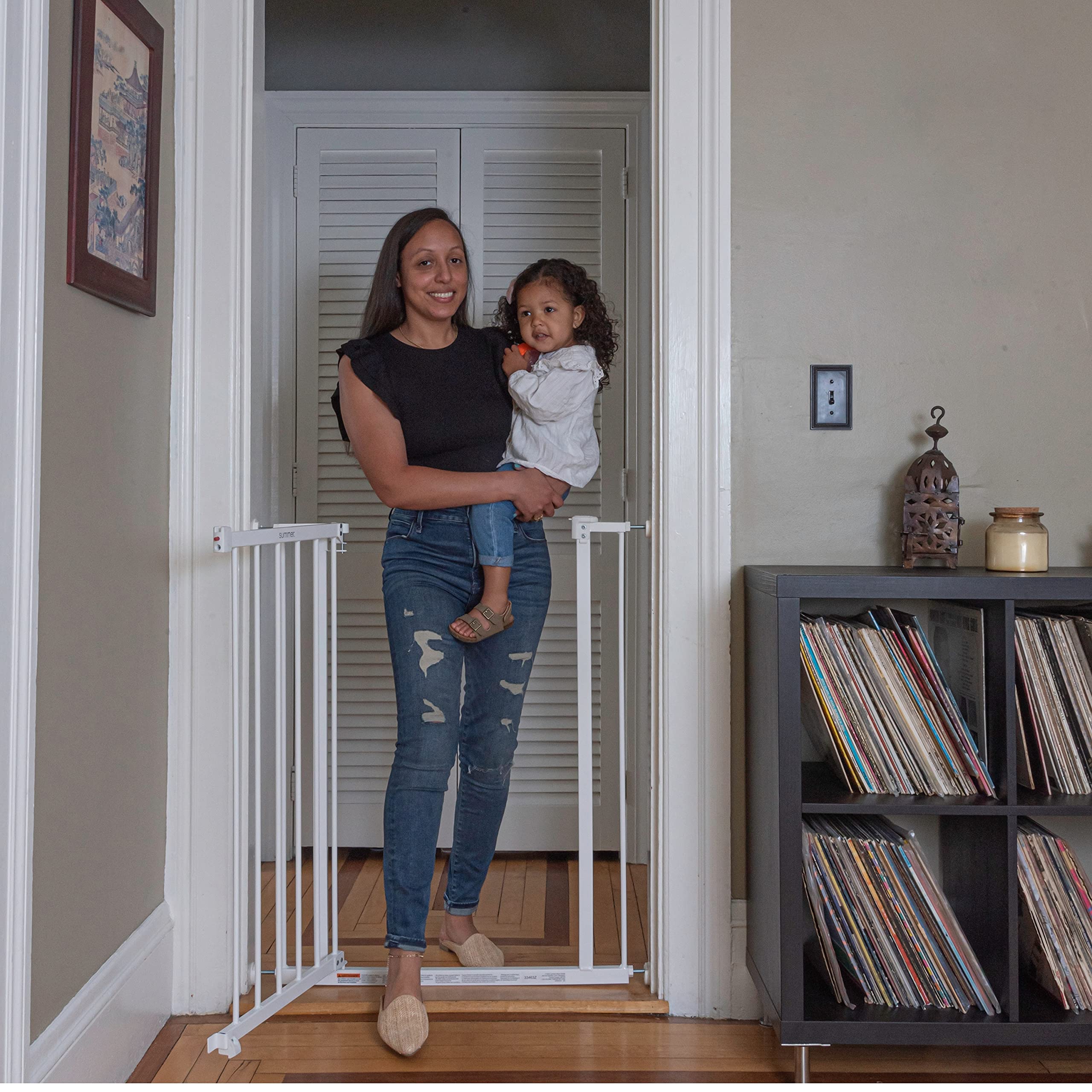 Summer Infant Everywhere Extra Tall & Extra Wide Pet and Baby Gate, 28.75" - 39.75" Wide, 36" Tall, Pressure and Hardware Mounted, Install In-Between Rooms, Doorways and Stairways - White Metal
