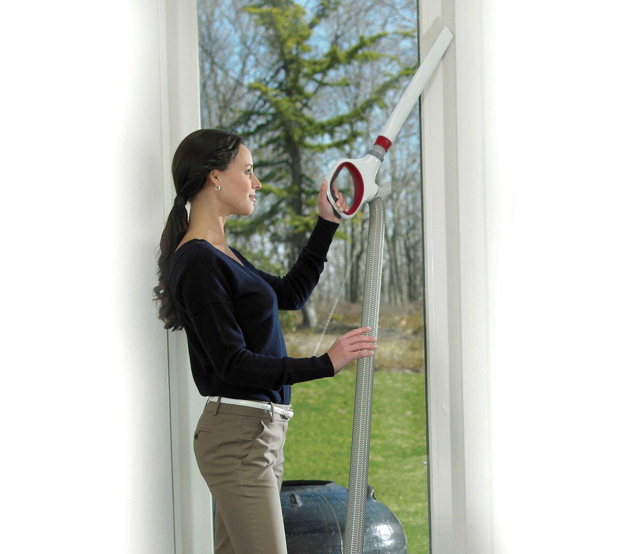 Shark Rotator Professional Lift-Away Bagless Vacuum (NV501) Red (Renewed)