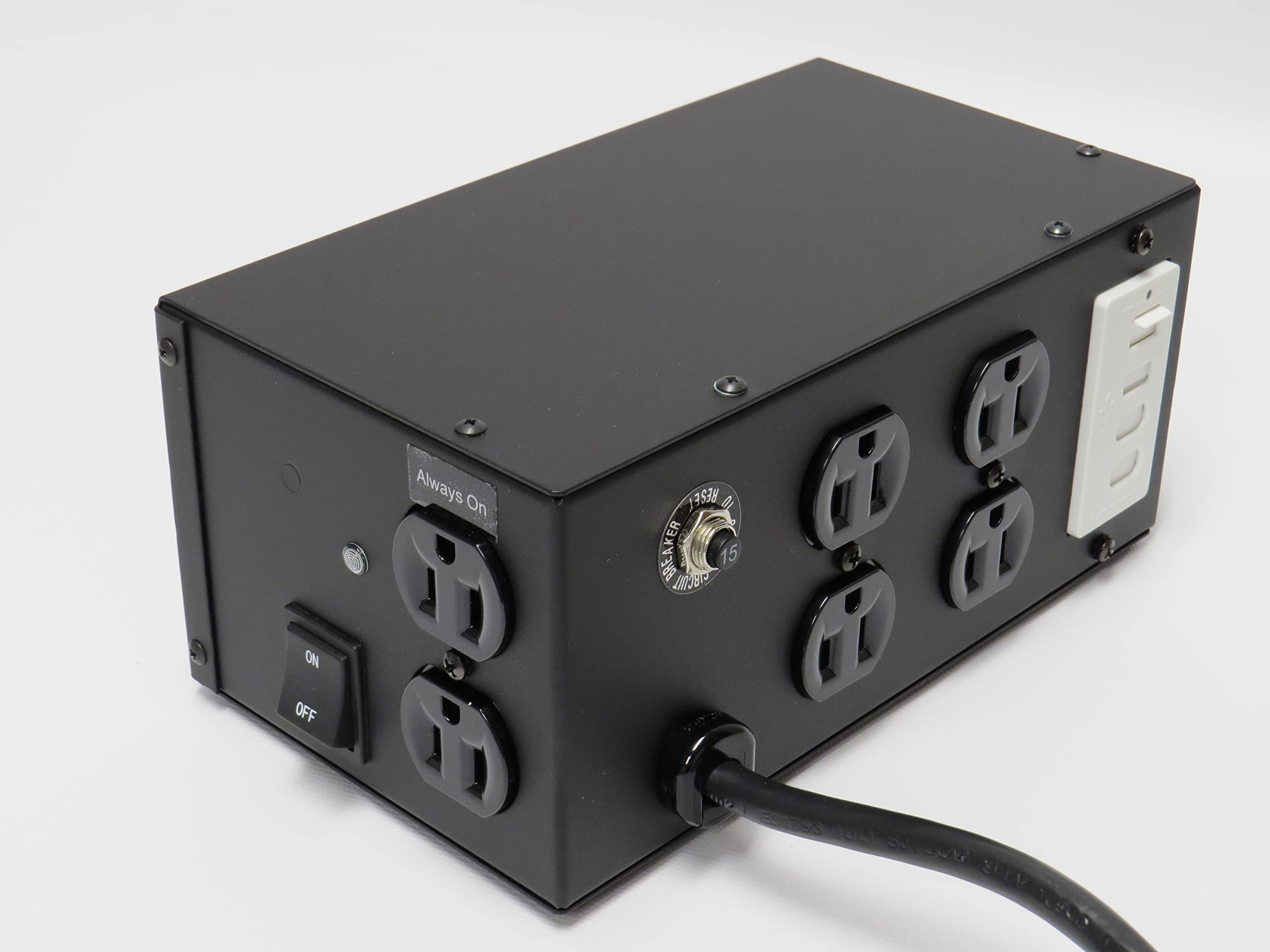 ZeroSurge 6R15W-4USB - 6 Outlet Plug-in Surge Protector and 4 Port USB Charger Version 2