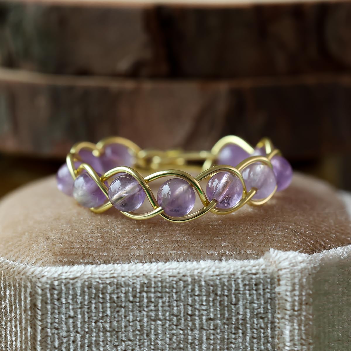 Tsnamer Carnelian Crystal Ring, Handmade Wire Wrap Beaded Braided Real Carnelian Crystal Ring, Healing Crystal Gold Rings for Women Eternity Bands for Women Statement Stackable Ring (Carnelian-Gold-7)